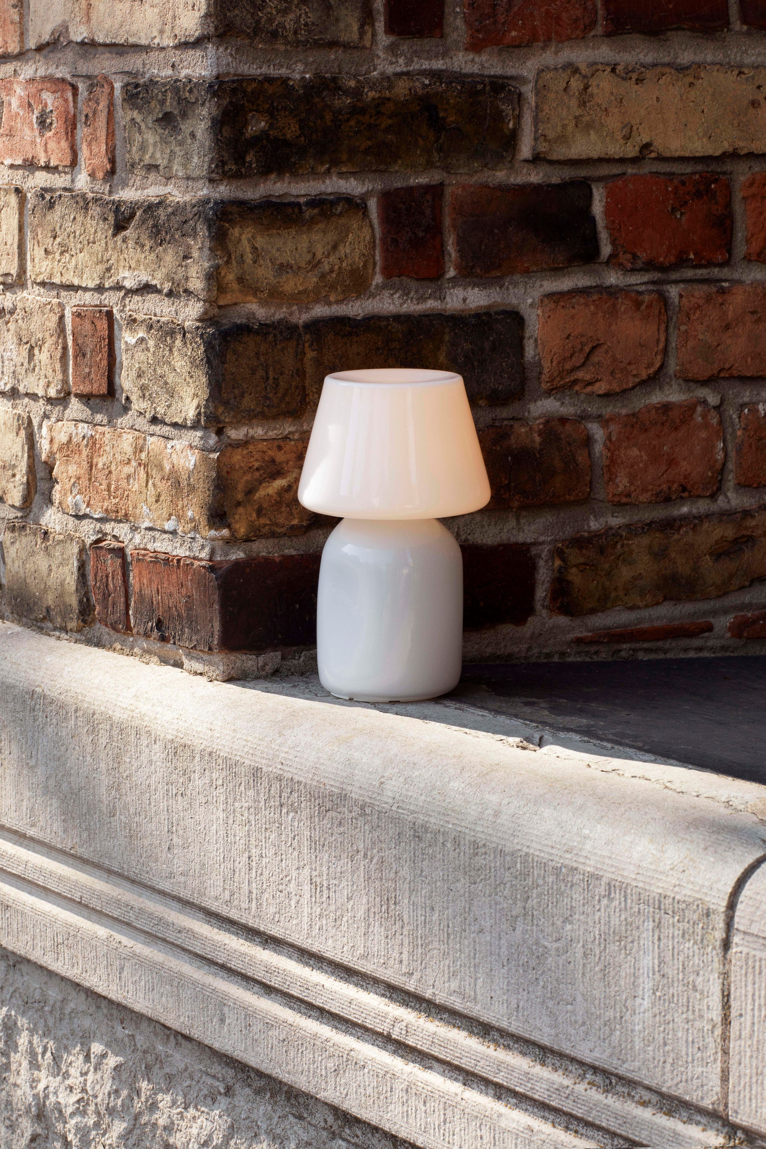 APOLLO PORTABLE LAMP Table lamp By Hay | design STUDIO 0405