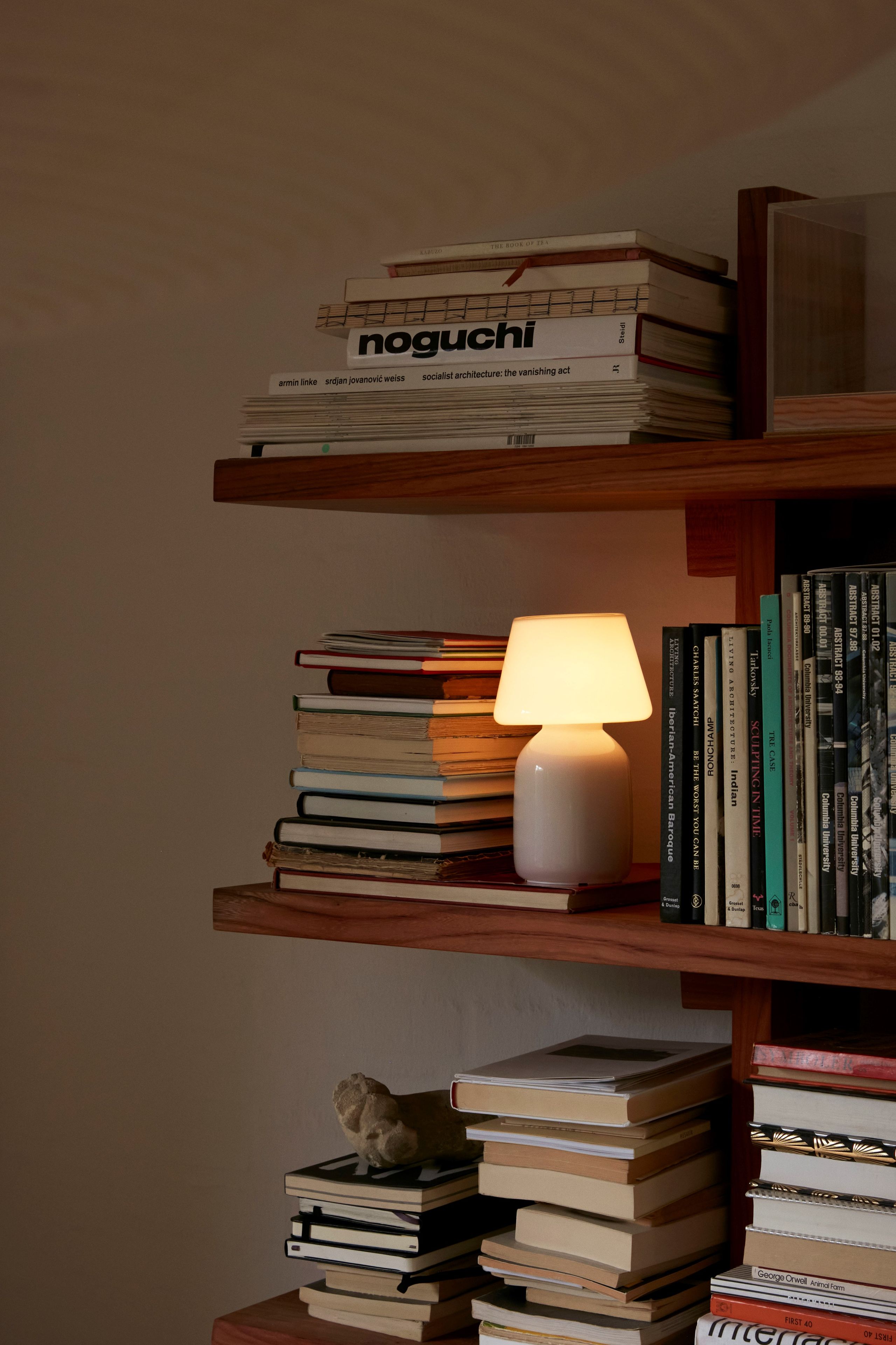 APOLLO PORTABLE LAMP Table lamp By Hay | design STUDIO 0405