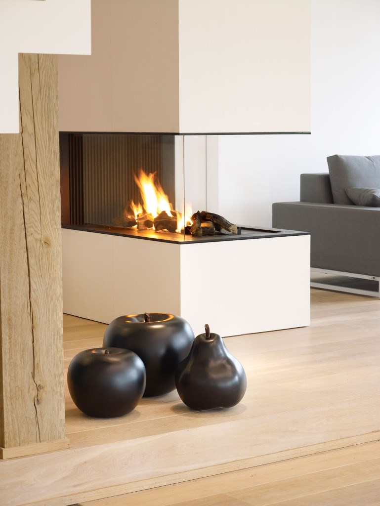 Ceramic sculpture APPLE Terra Collection By Gardeco design Selma Calheira