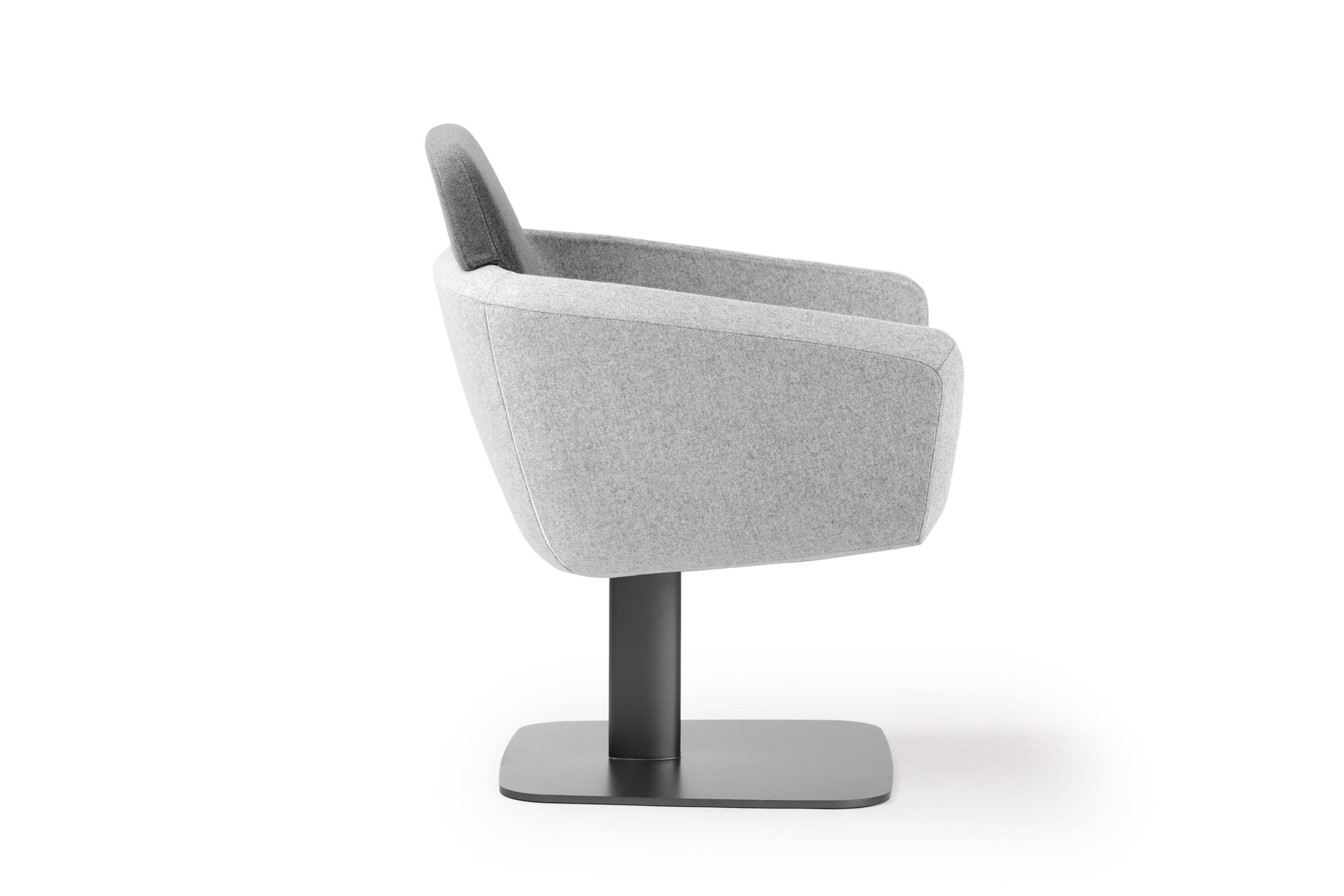 ARCA LOUNGE Fabric easy chair with integrated cushion By True Design ...