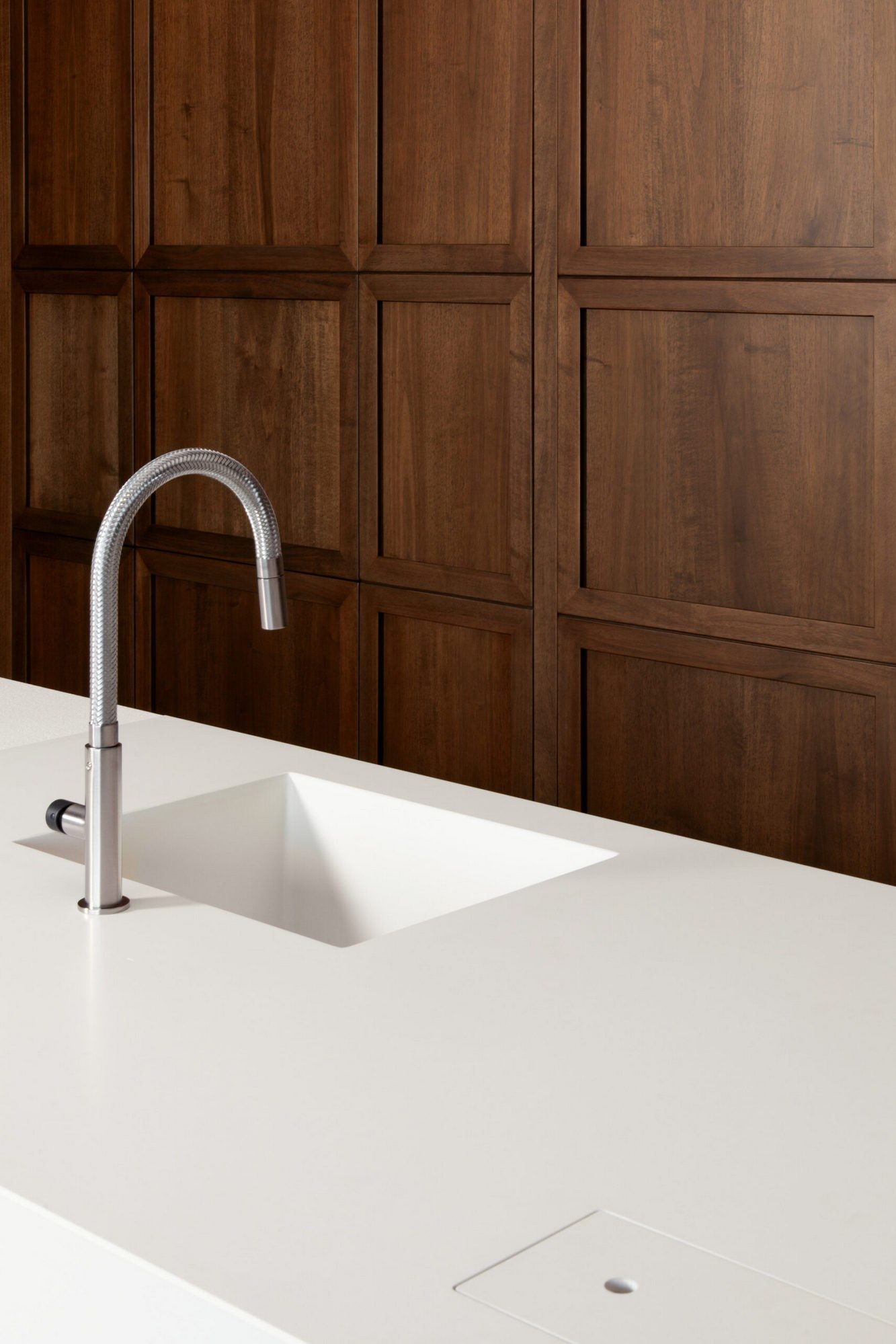 Archetipo Lapitec® kitchen with island By L'Ottocento