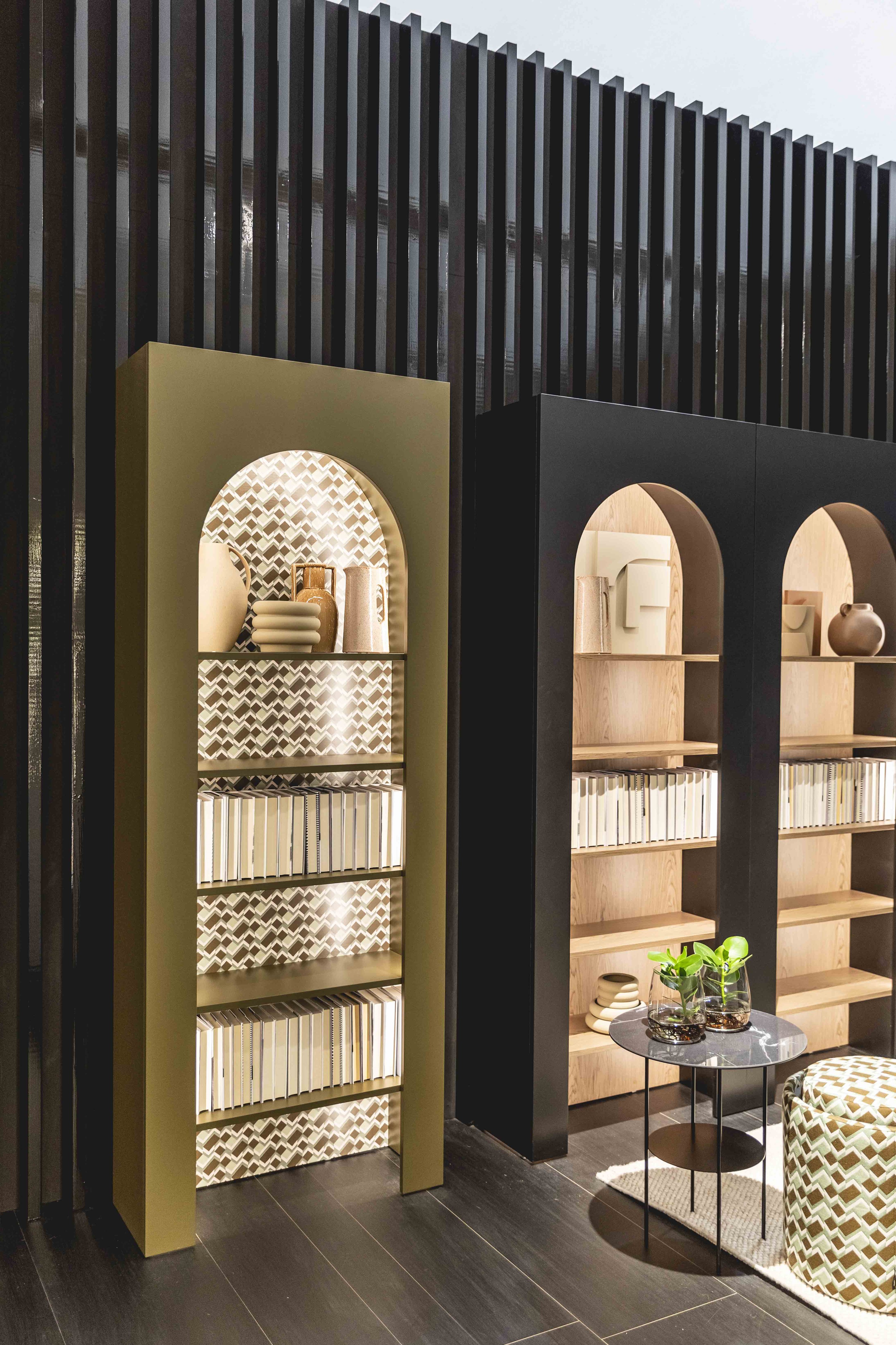 ARCO Bookcase By TUMIDEI