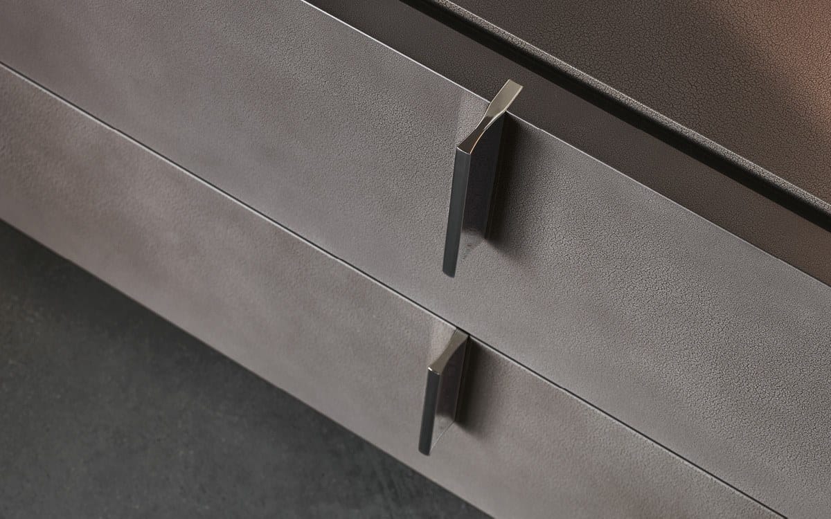 ARI Chest of drawers By Flou | design Mario Dell'Orto, Emanuela Garbin