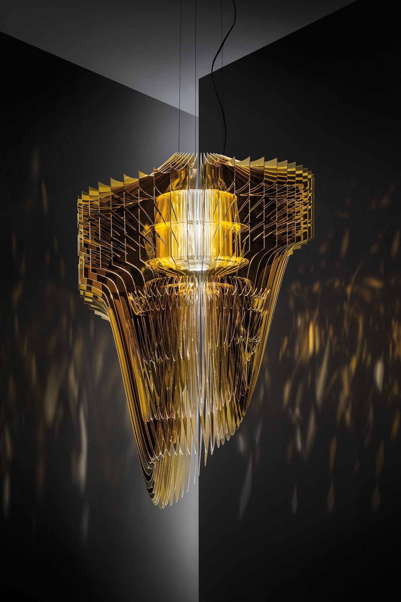 LED pendant lamp ARIA GOLD By Slamp design Zaha Hadid