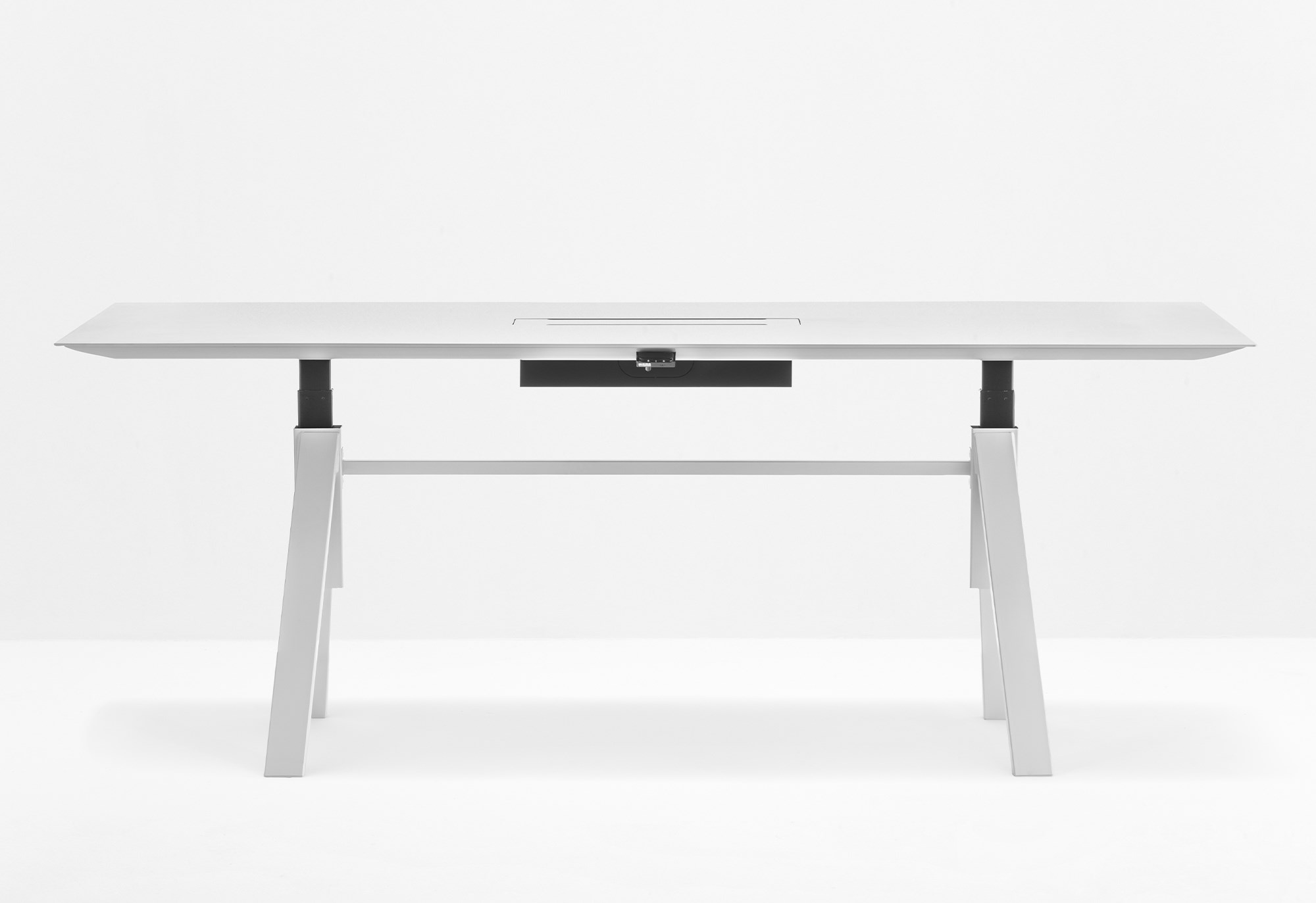 ARKI-TABLE ADJUSTABLE Height-adjustable office desk By Pedrali