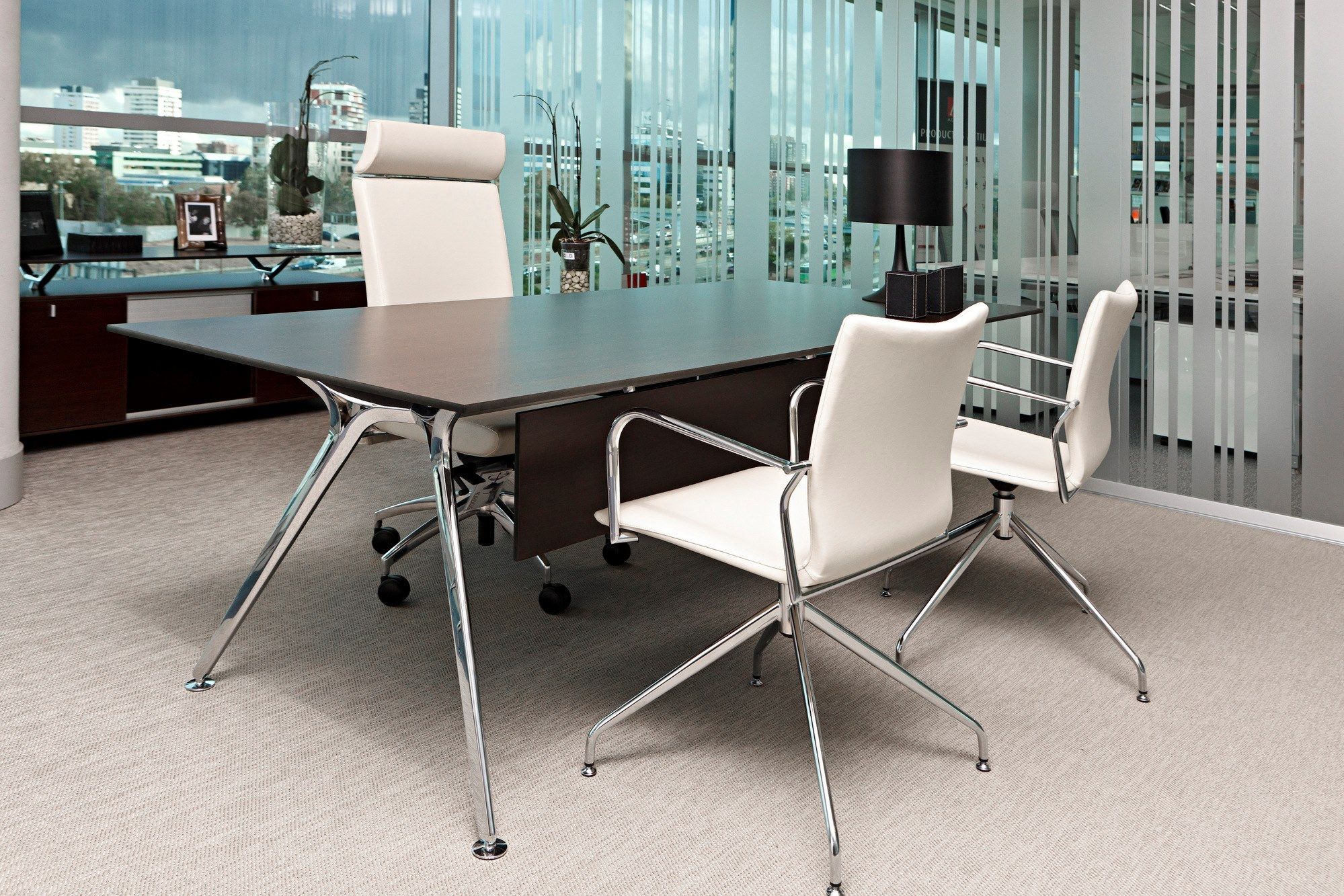 ARKITEK | Rectangular office desk By ACTIU design Marcelo Alegre