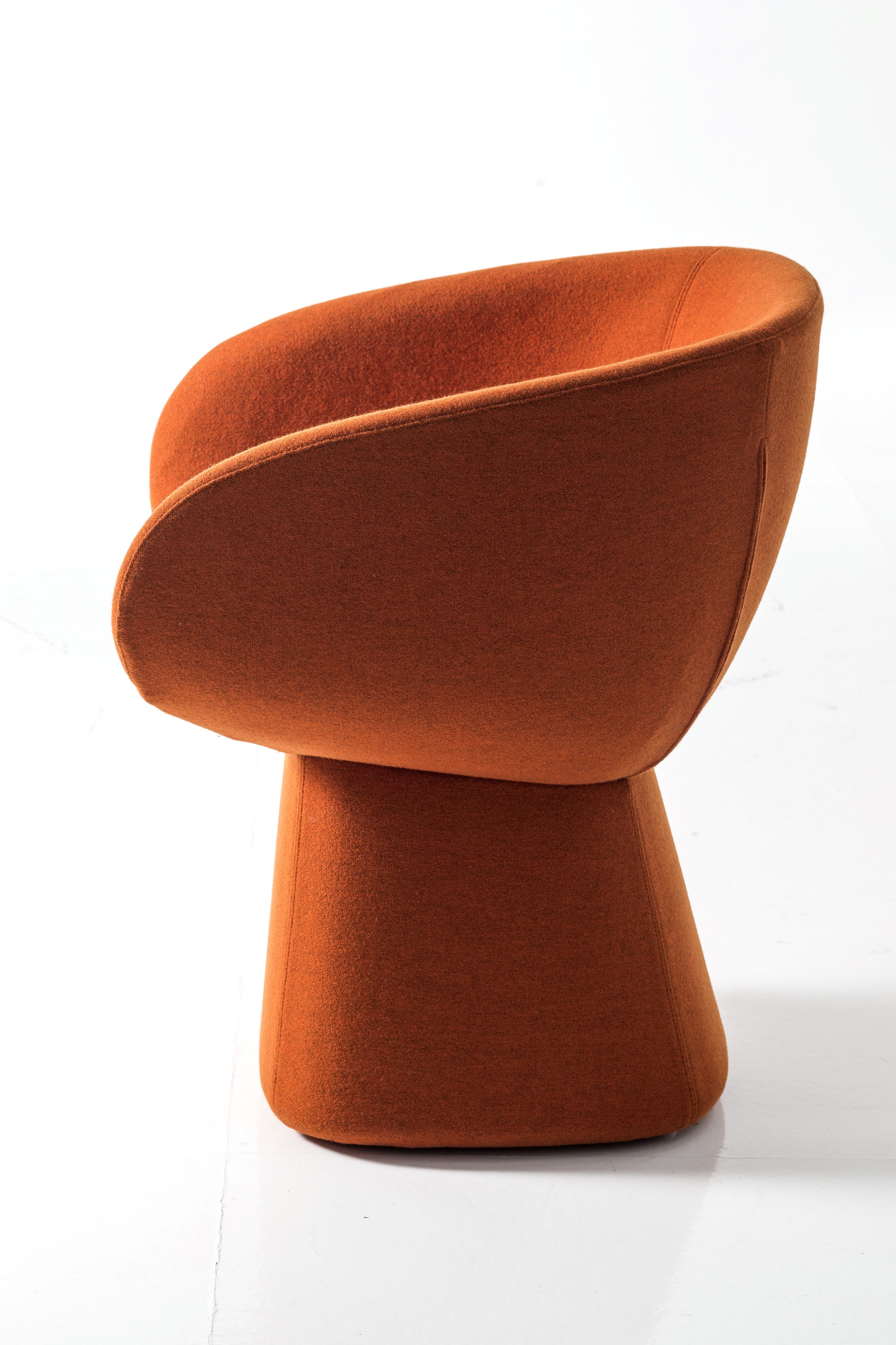 ARMADA Upholstered easy chair with armrests By Moroso | design Doshi Levien