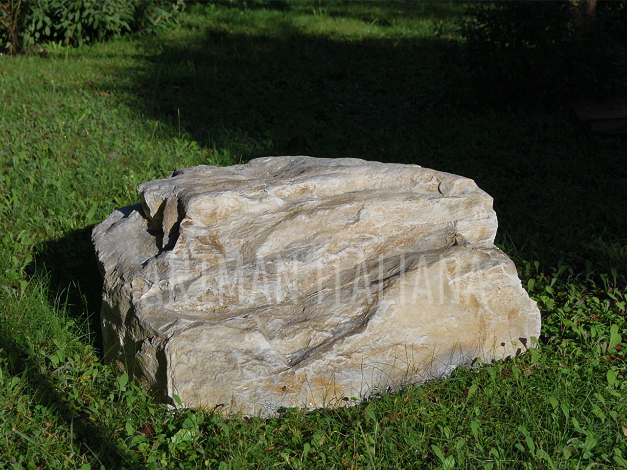 ARTIFICIAL ROCKS Artificial rocks in fiberglass By ARTMAN ITALIANA