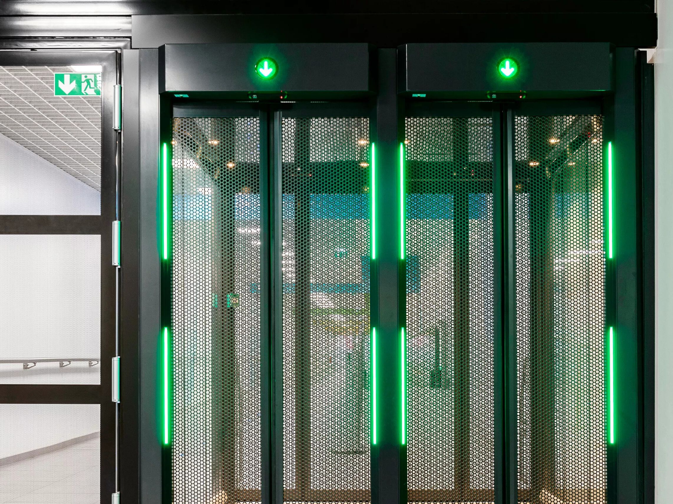 ASSA ABLOY EXIT LANE TWIN Torniquete By ASSA ABLOY Entrance Systems