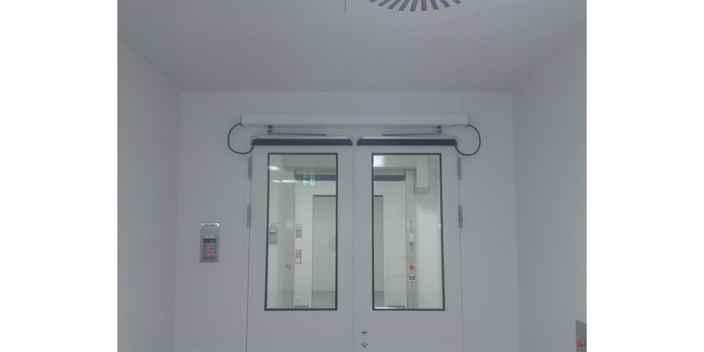 ASSA ABLOY SW300 / ASSA ABLOY SW150 Hinged Automatic entry door By ASSA ...