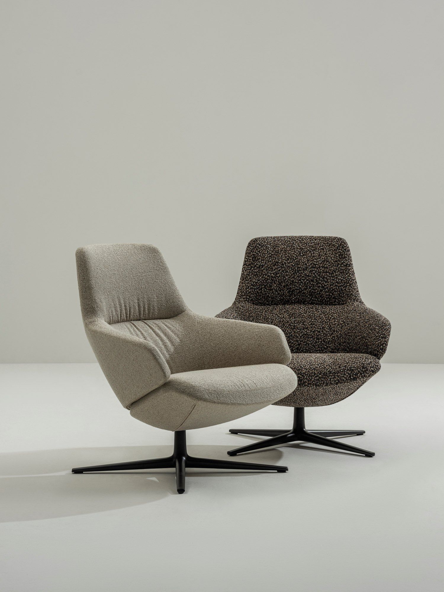 ASTON CLUB Fabric armchair with 4-spoke base with armrests By Arper ...