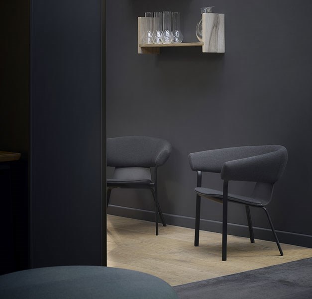 ATAL LOUNGE Fabric easy chair with armrests By Alki | design Form Us ...