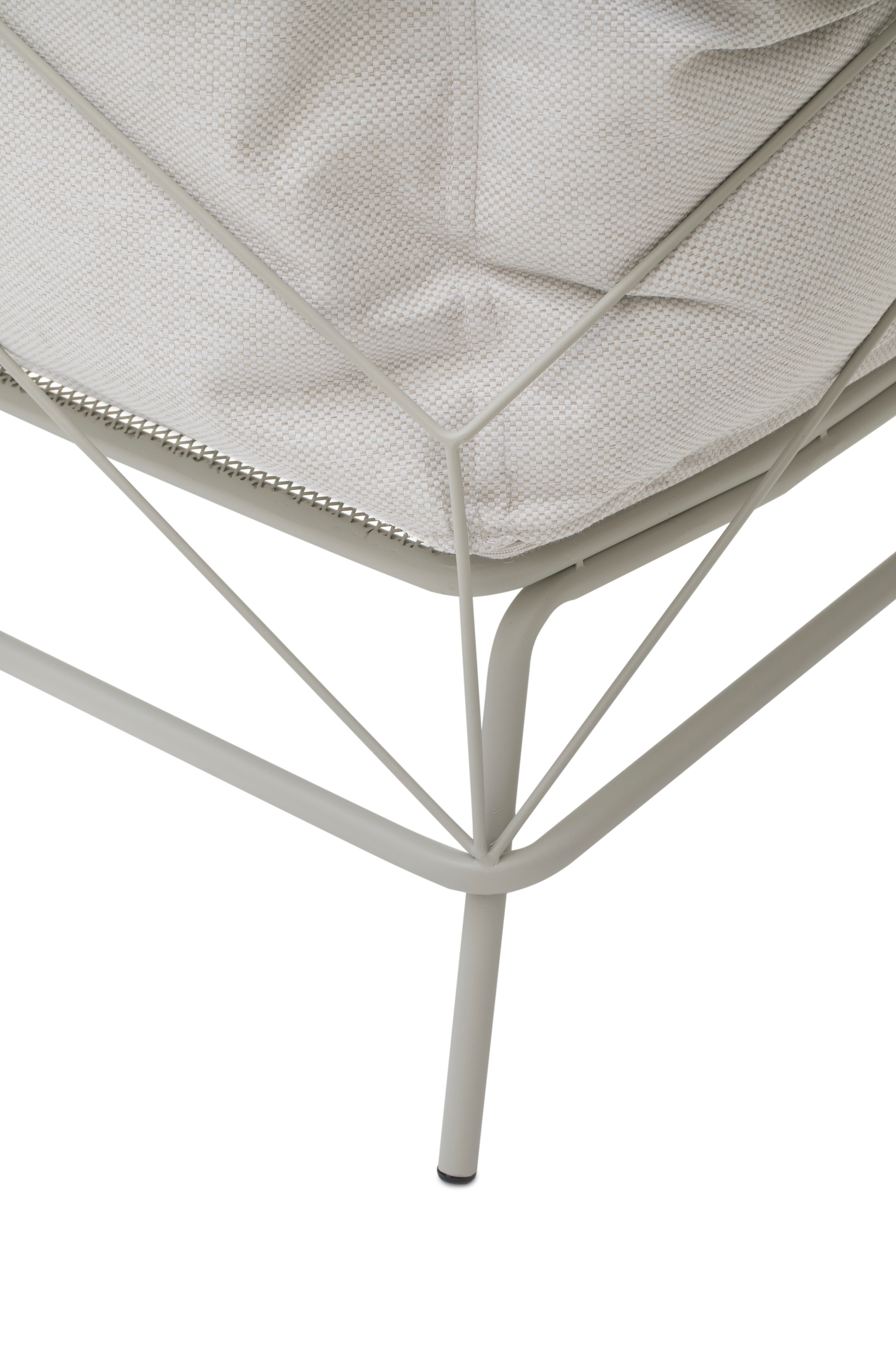 ATAMAN MESH | Garden sofa By Garda Furniture design AM Studio