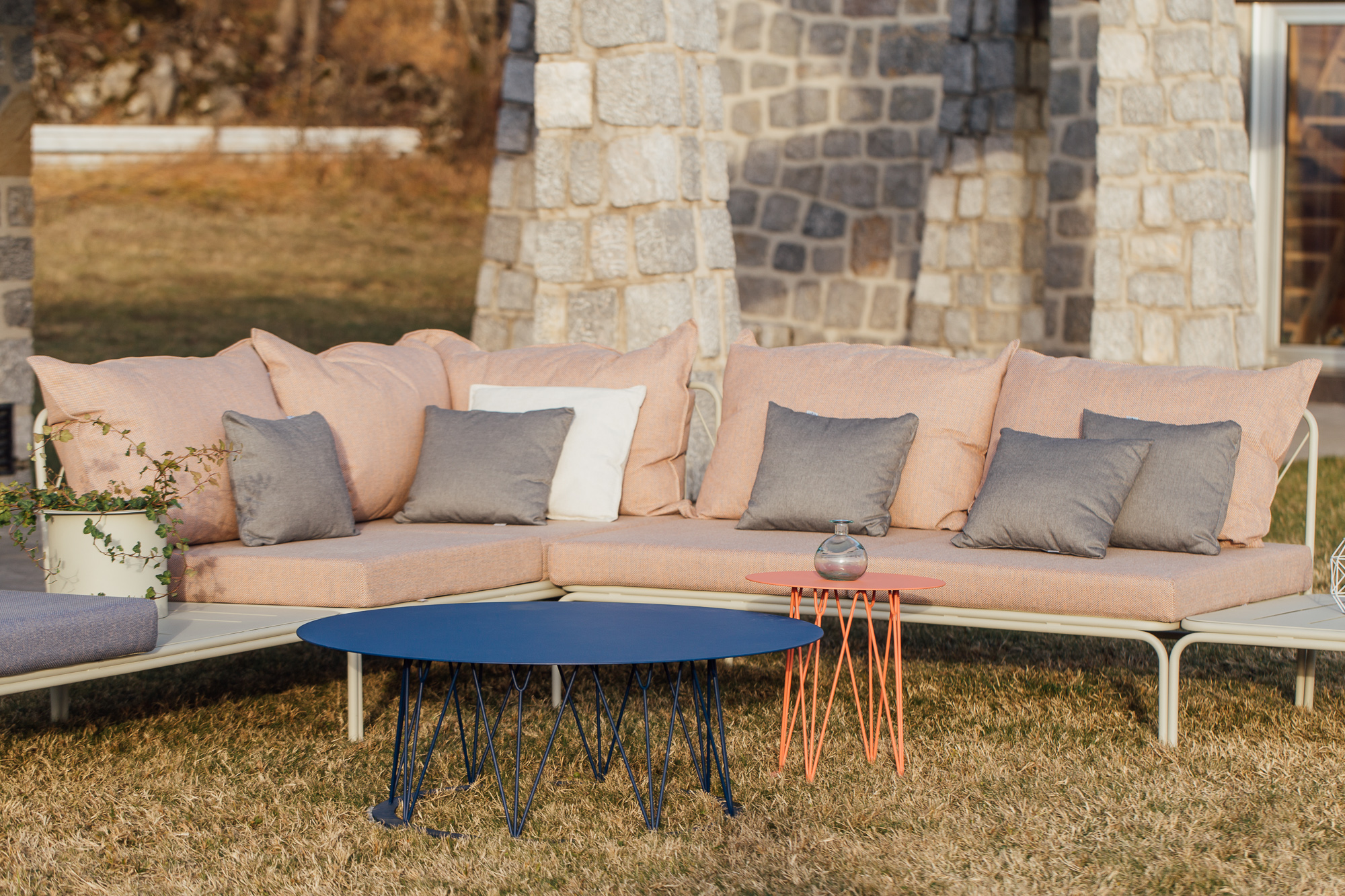 ATAMAN Fabric small sofa By Garda Furniture | design AM Studio