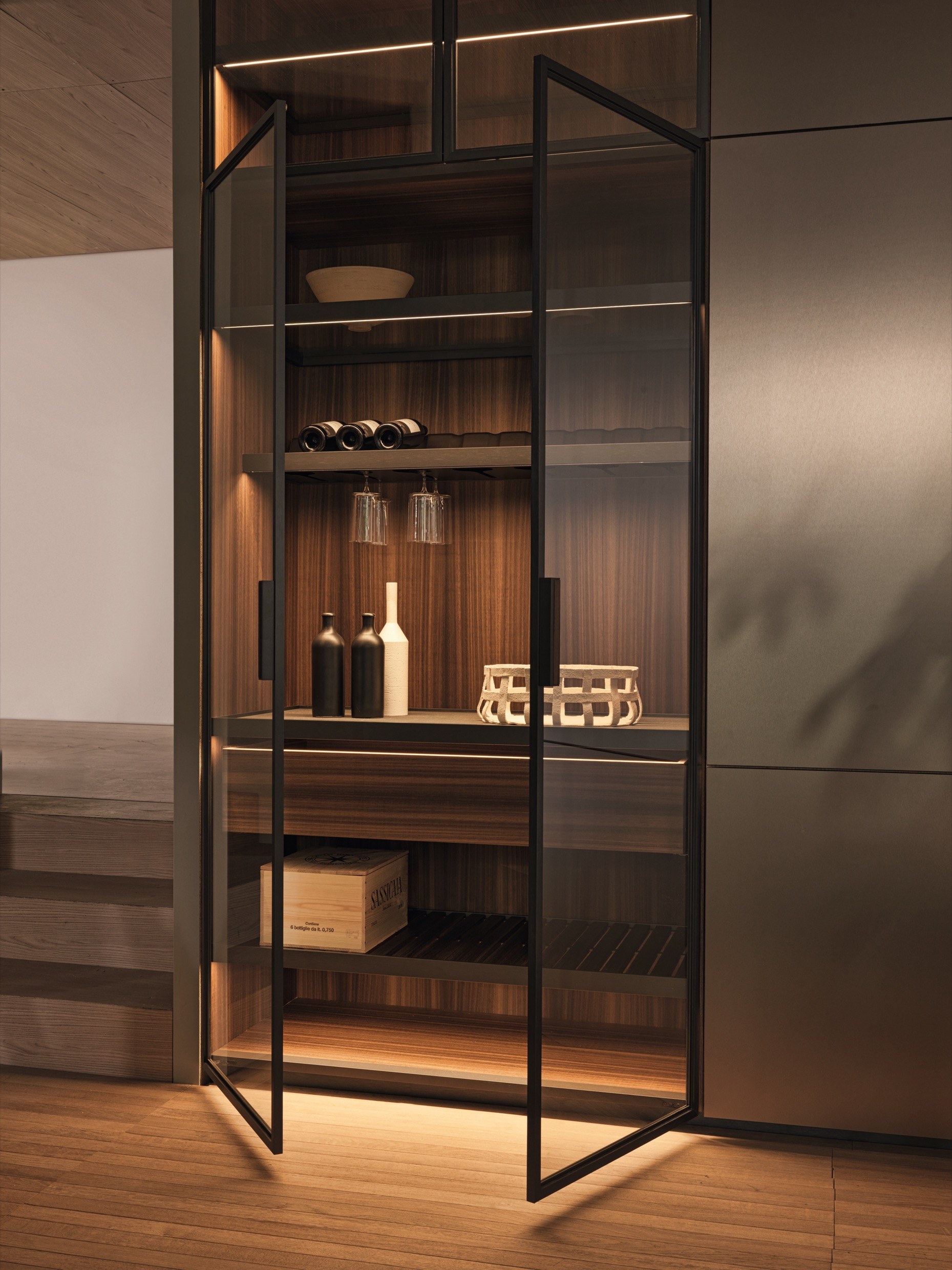 ATELIER COLUMN Wardrobe By Molteni & C. | design Vincent Van Duysen