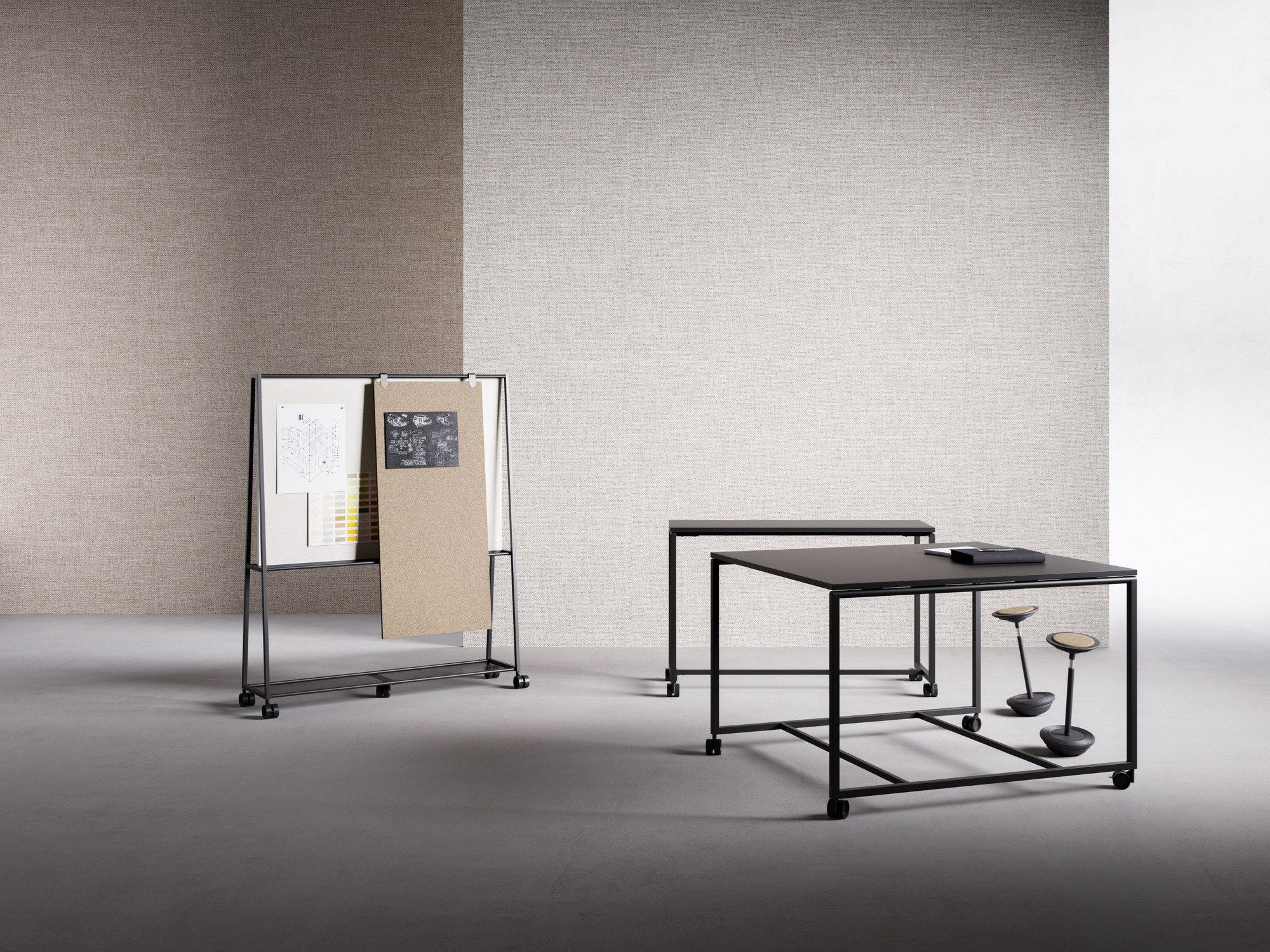 ATELIER High meeting table with castors By FANTONI