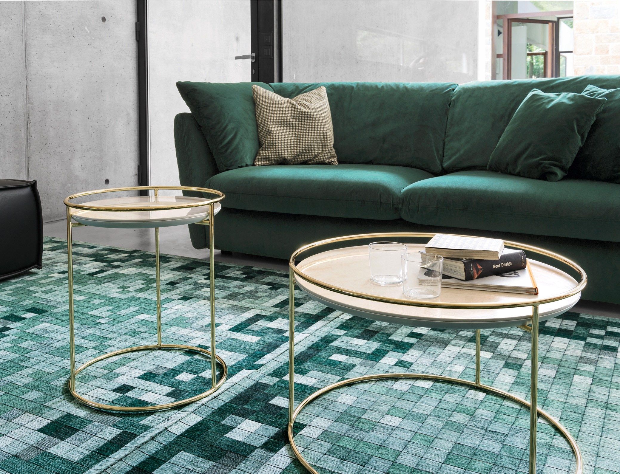 High side table ATOLLO By Calligaris design Archirivolto