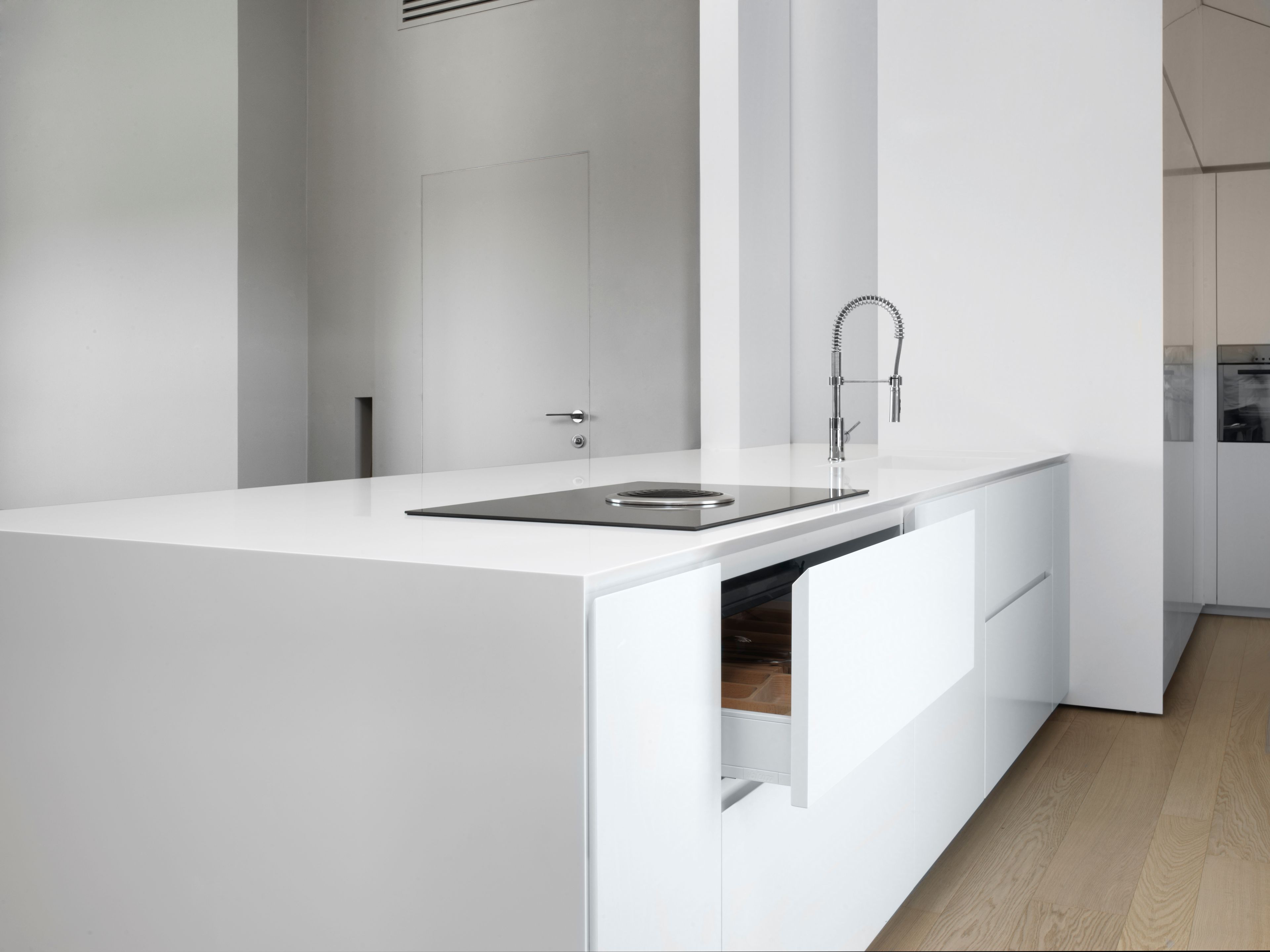 AVONITE | Wall tiles By Avonite Surfaces