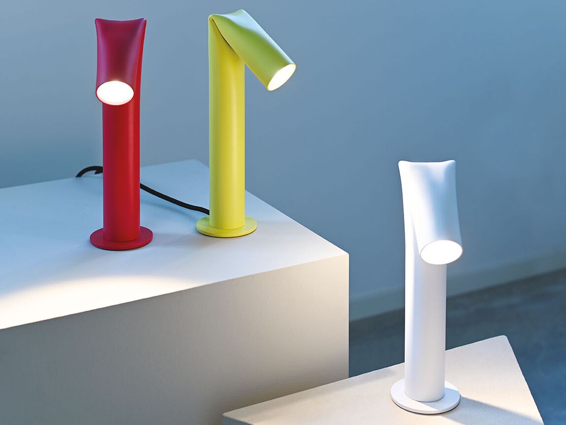 BENDER Aluminium table lamp By AXOLIGHT