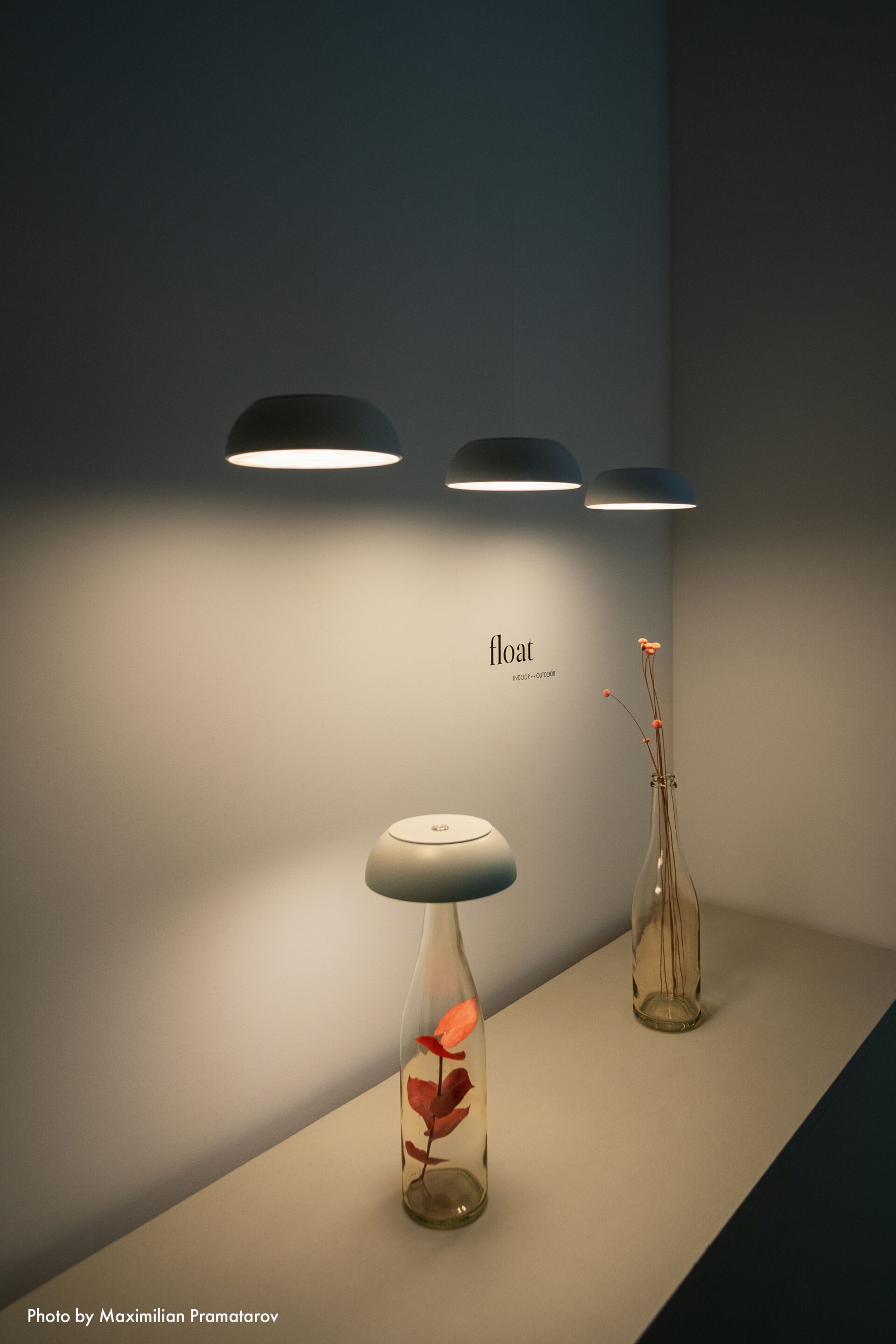 FLOAT Multifunctional portable table lamp By AXOLIGHT | design Mario ...