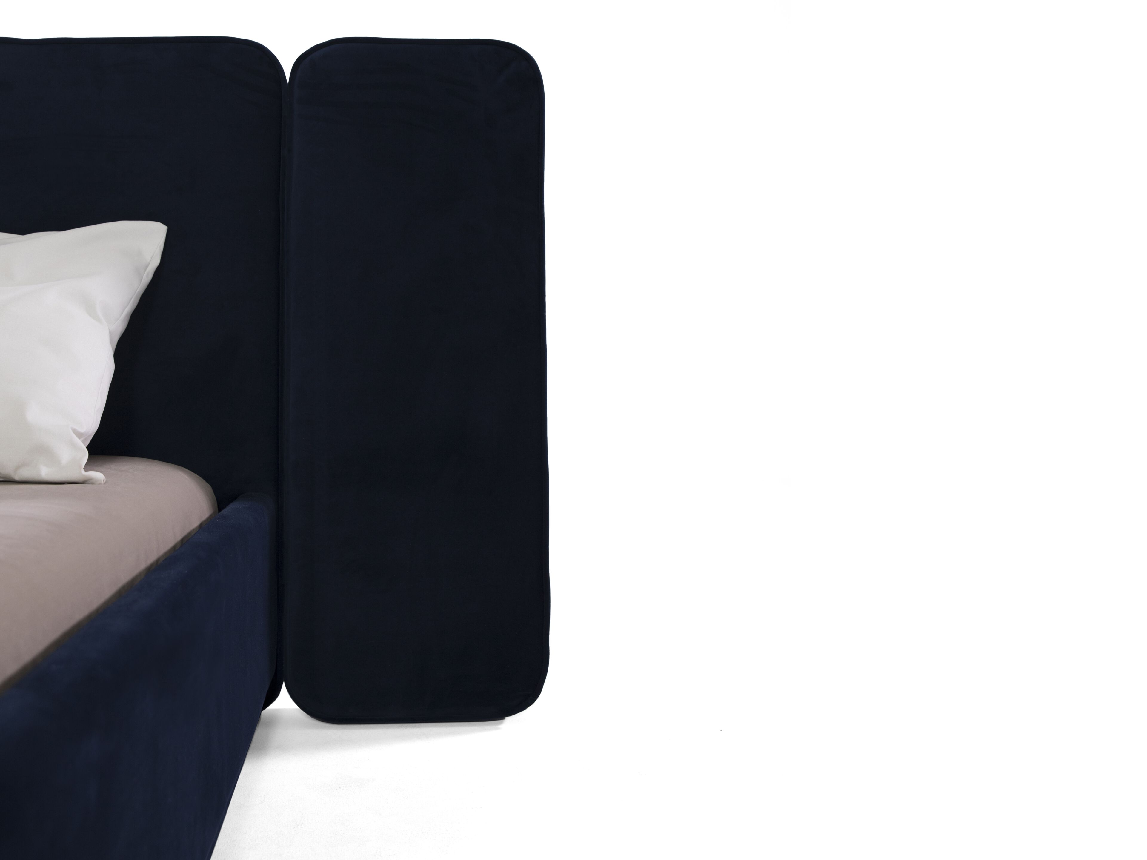 MONETTE Bed By Able
