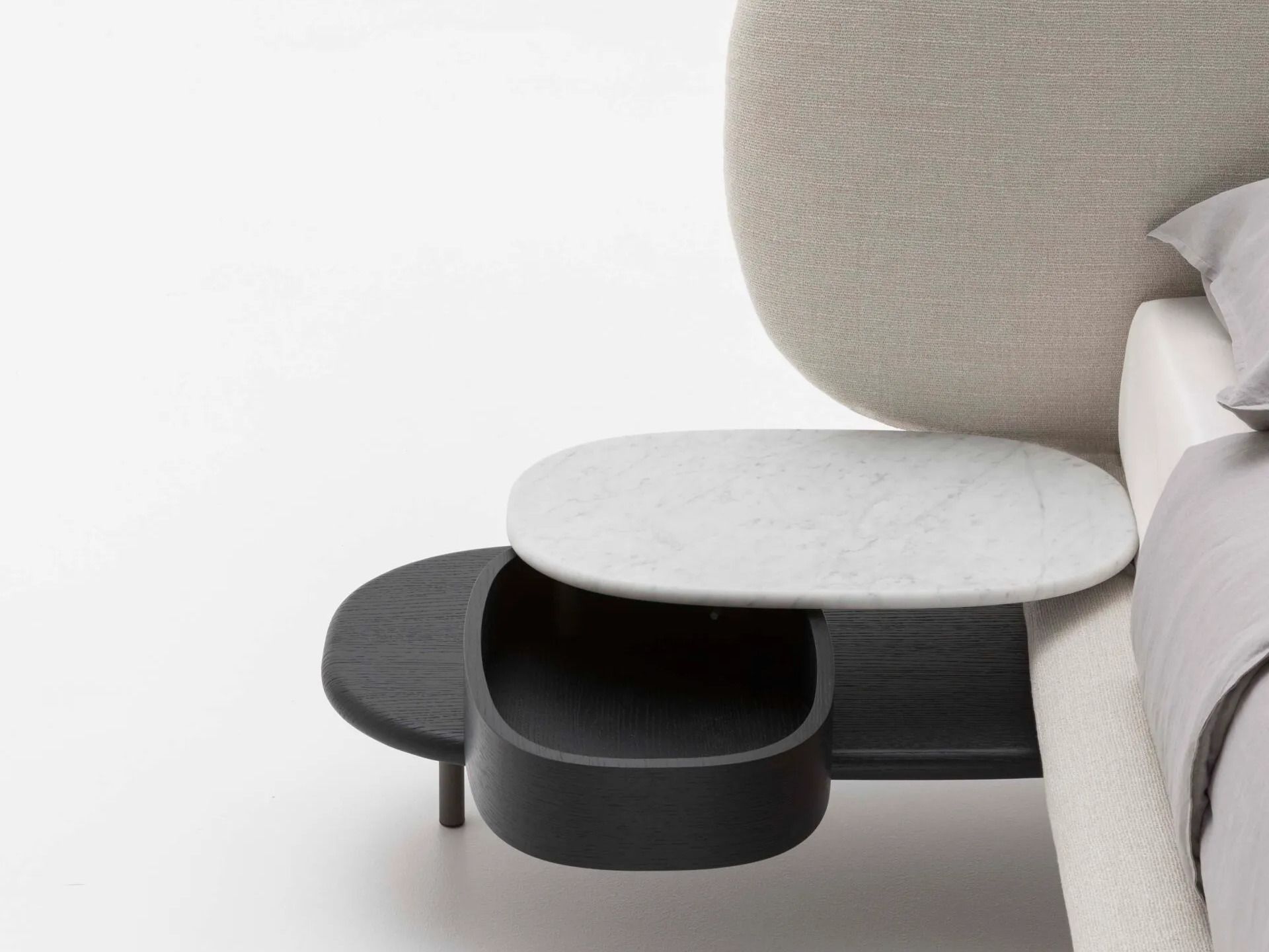 NEYÕ Bed By Alf DaFrè