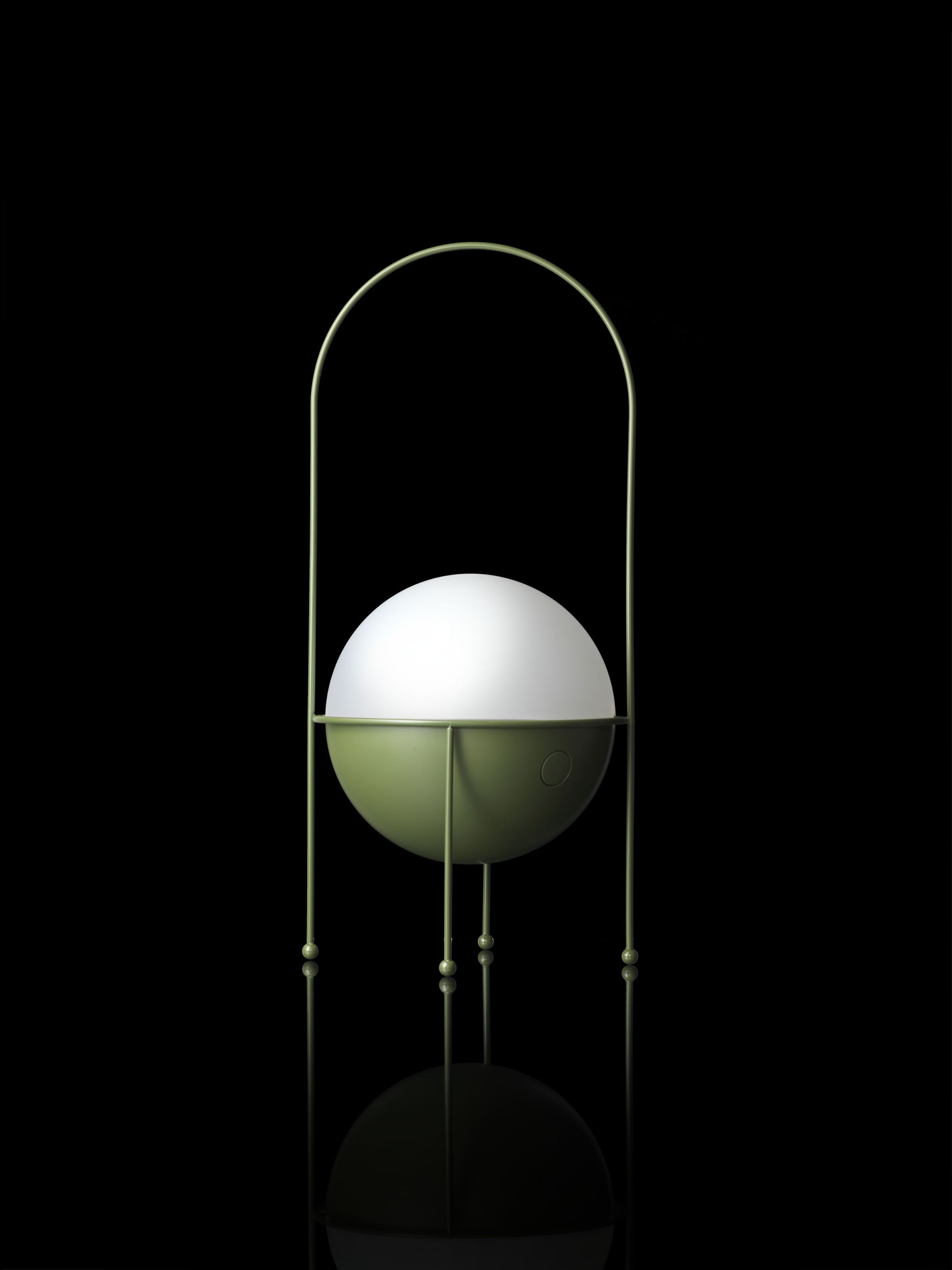MADCO Outdoor table lamp By Ambientec