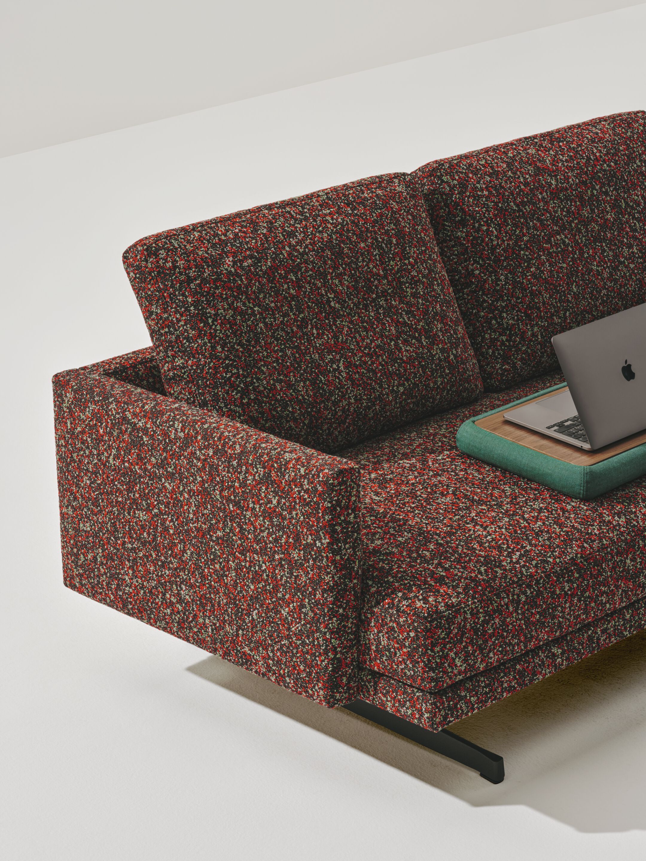 STEEVE LOU Sofa By Arper