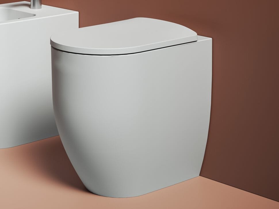 MONET PLUS Floor mounted rimless ceramic toilet By Artceram