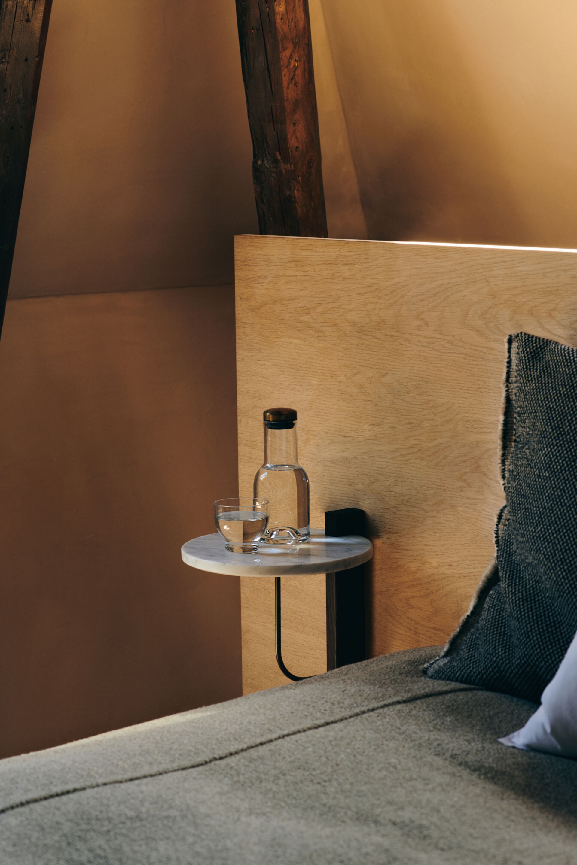 CORBEL MEDIUM 墙搁架 By Audo Copenhagen