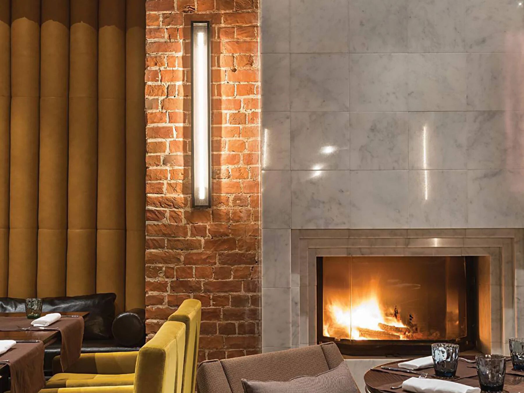 VITRINE PETITE LINESTRA Wall lamp By Authentage Lighting