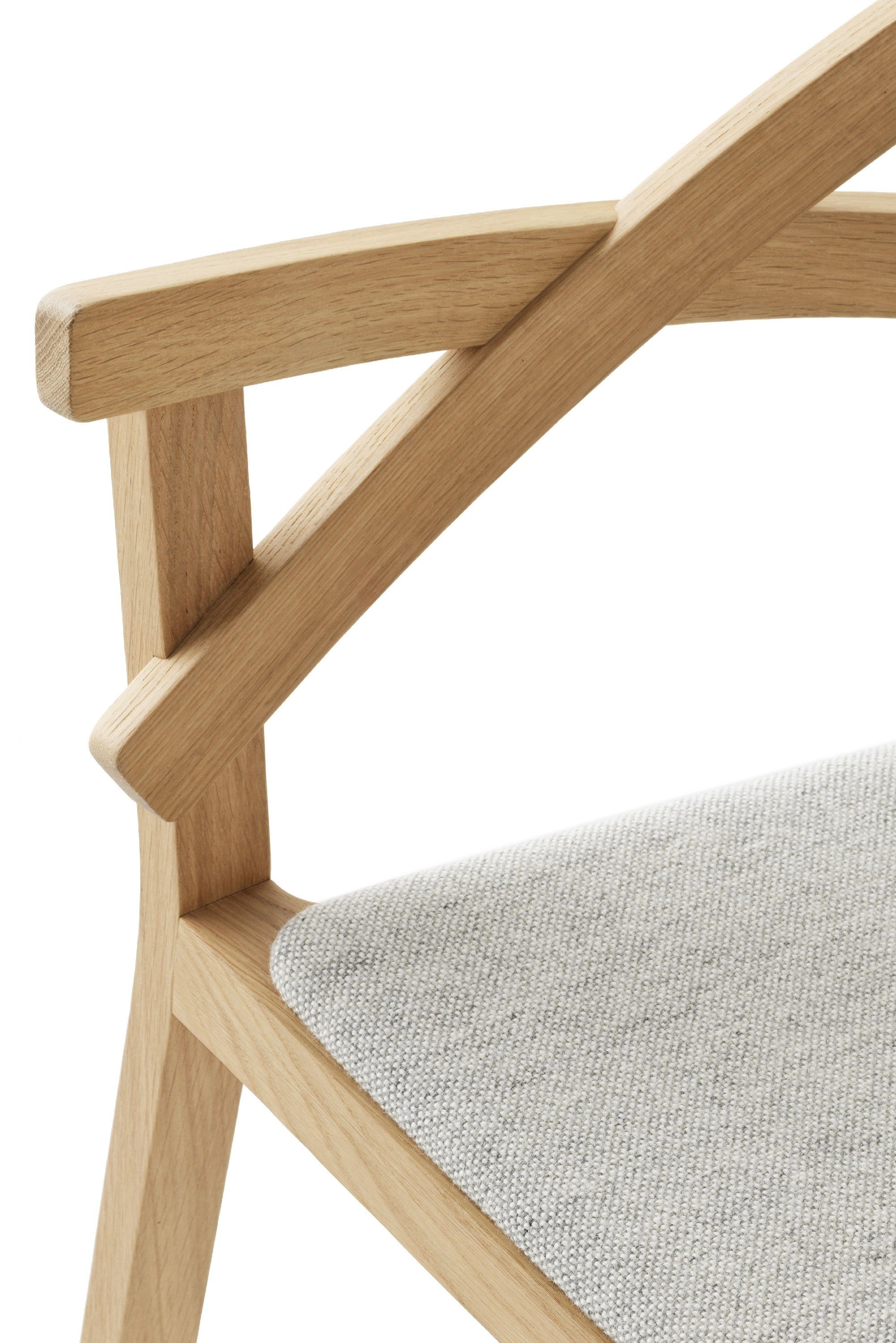 BACI Wooden chair with armrests By Passoni | design Atelier Oï