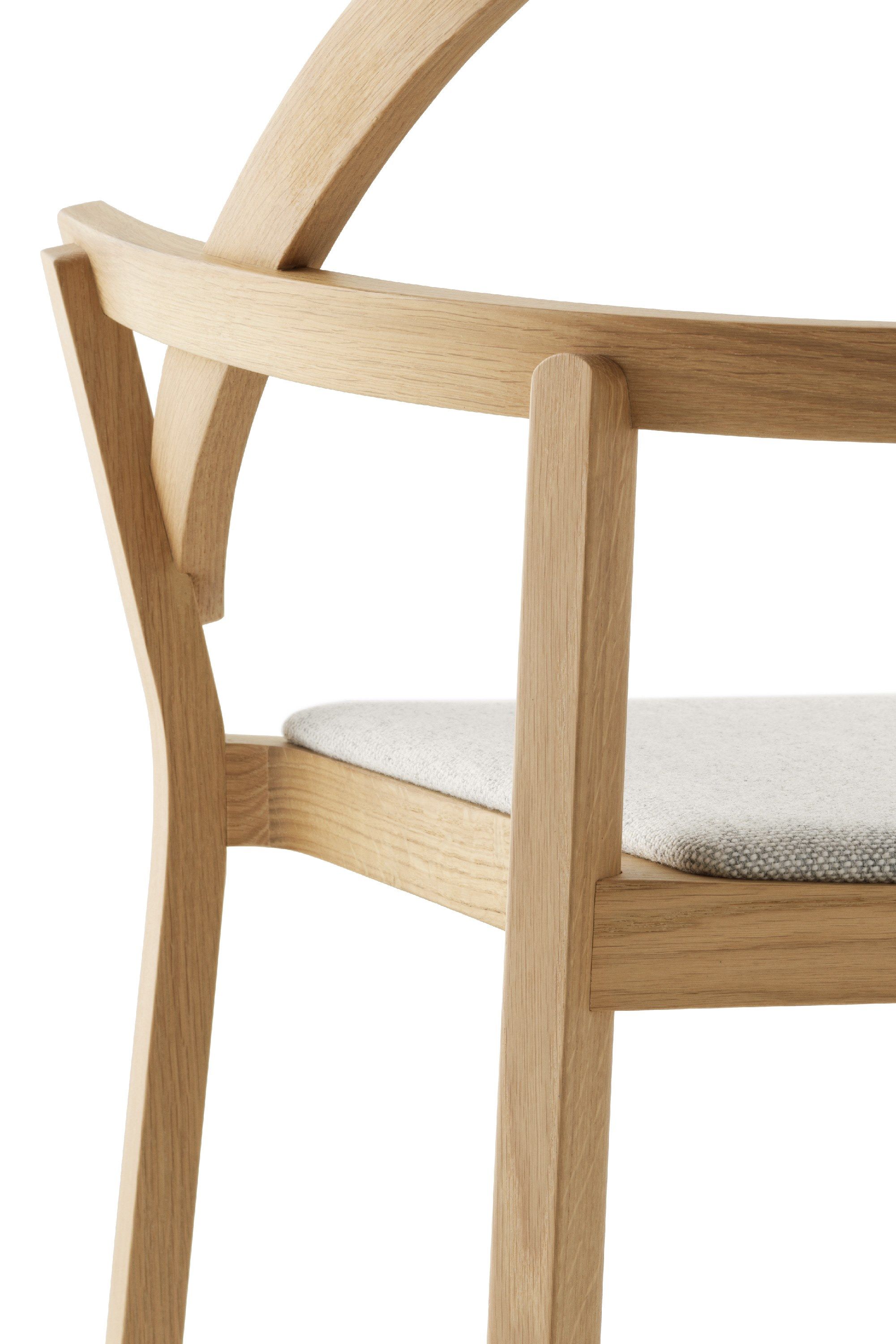 BACI Wooden chair with armrests By Passoni | design Atelier Oï