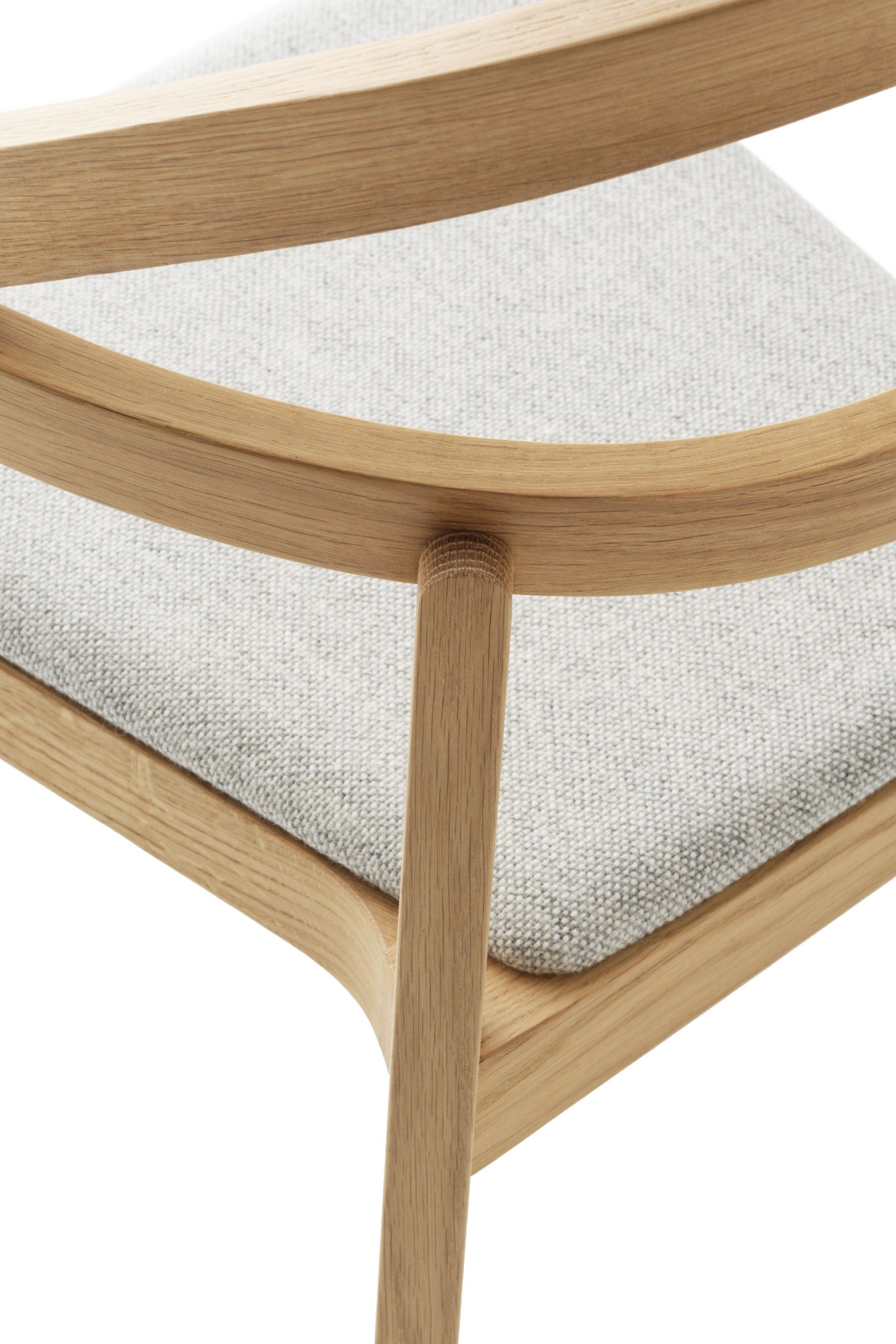 BACI Wooden chair with armrests By Passoni | design Atelier Oï