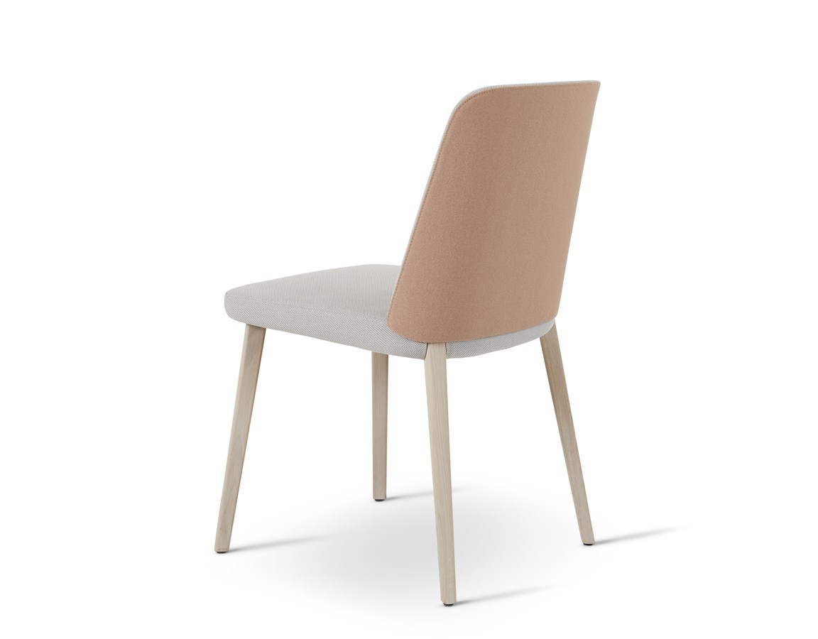 BACK ME UP | Chair Back Me Up Collection By Montis design Arian Brekveld
