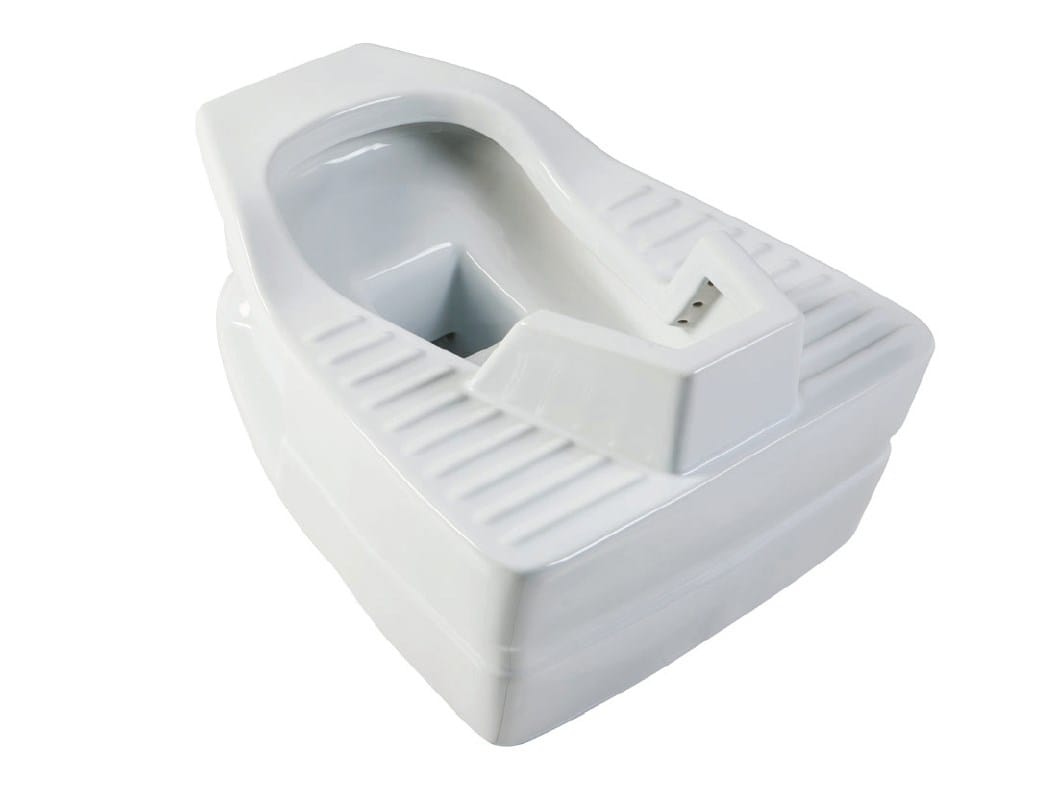 Wc pubblico alla turca in porcellana BAGNOCUCCIOLO®-STANDARD | Wc ...