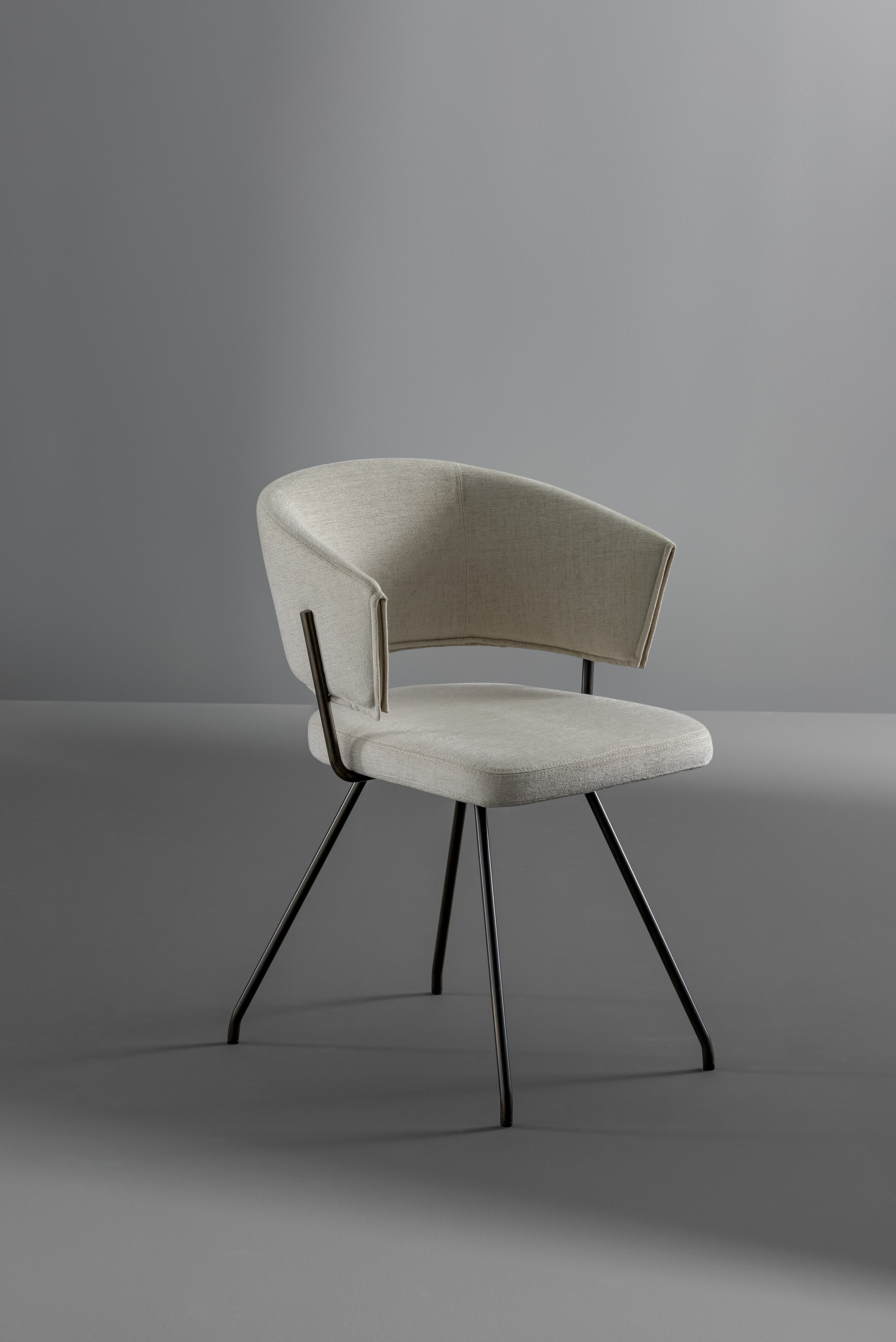 BAHIA Upholstered leather chair By Bonaldo | design Mauro Lipparini