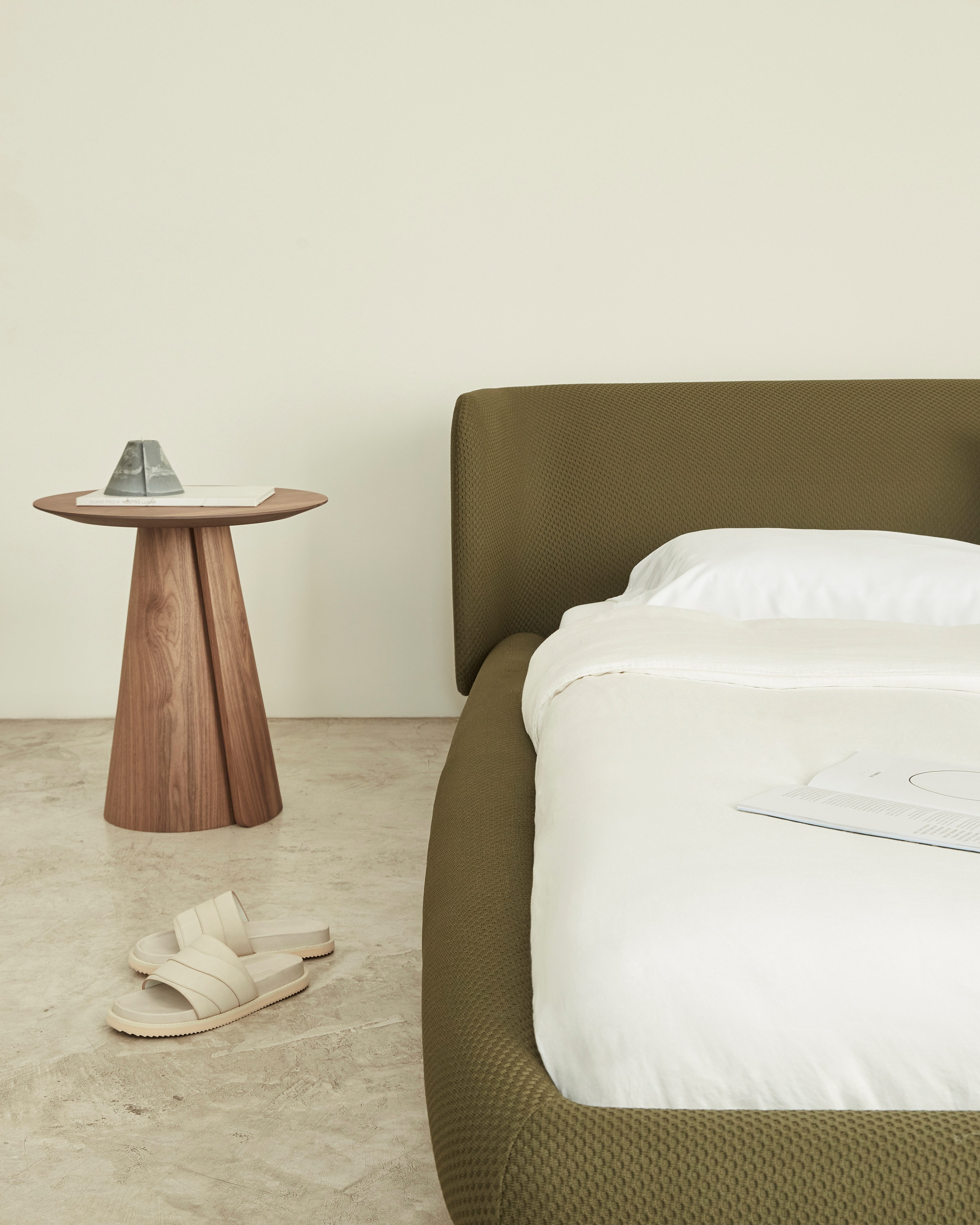 BAIXA | Bed Fabric double bed with upholstered headboard By WENTZ