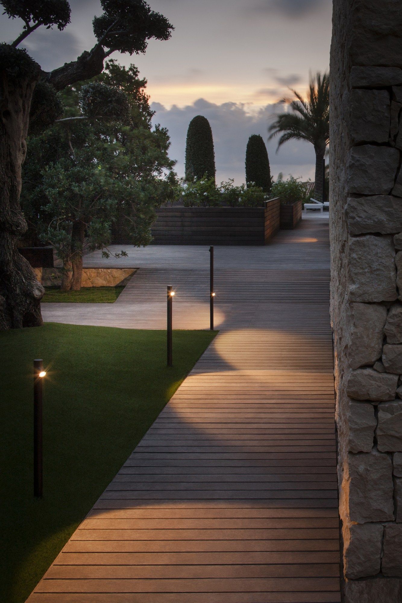 BAMBOO LED floor lamp By Vibia | design Enric Rodríguez, Antoni Arola