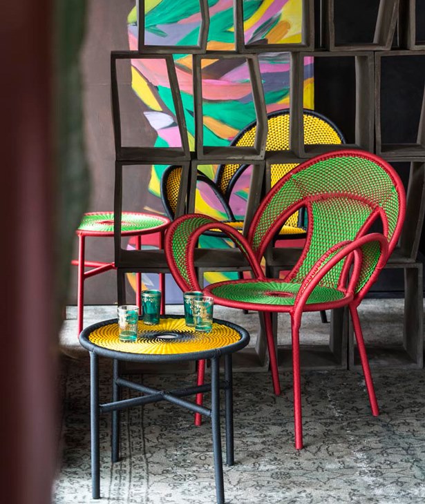 M'AFRIQUE Polyethylene threads handwoven chair with armrests By Moroso ...