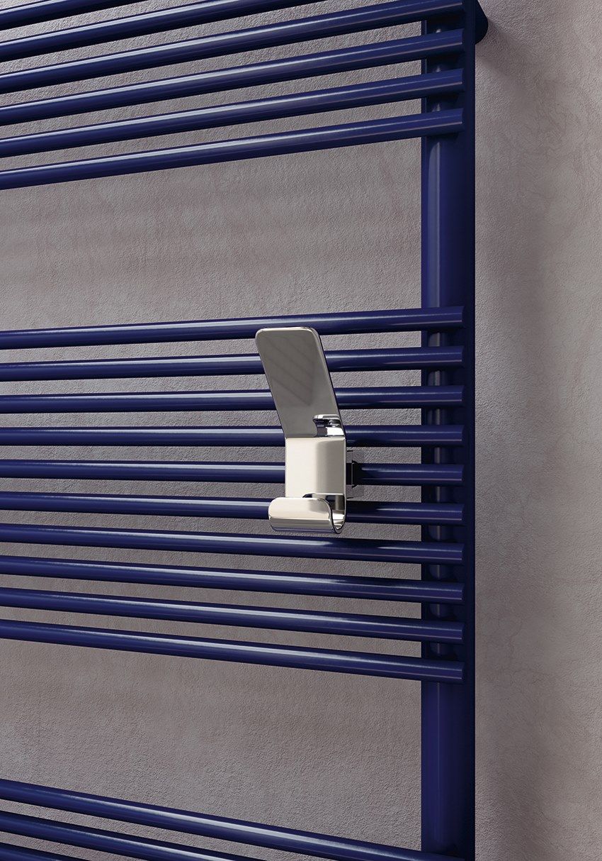 BASICS 14 | Vertical towel warmer By Tubes Radiatori