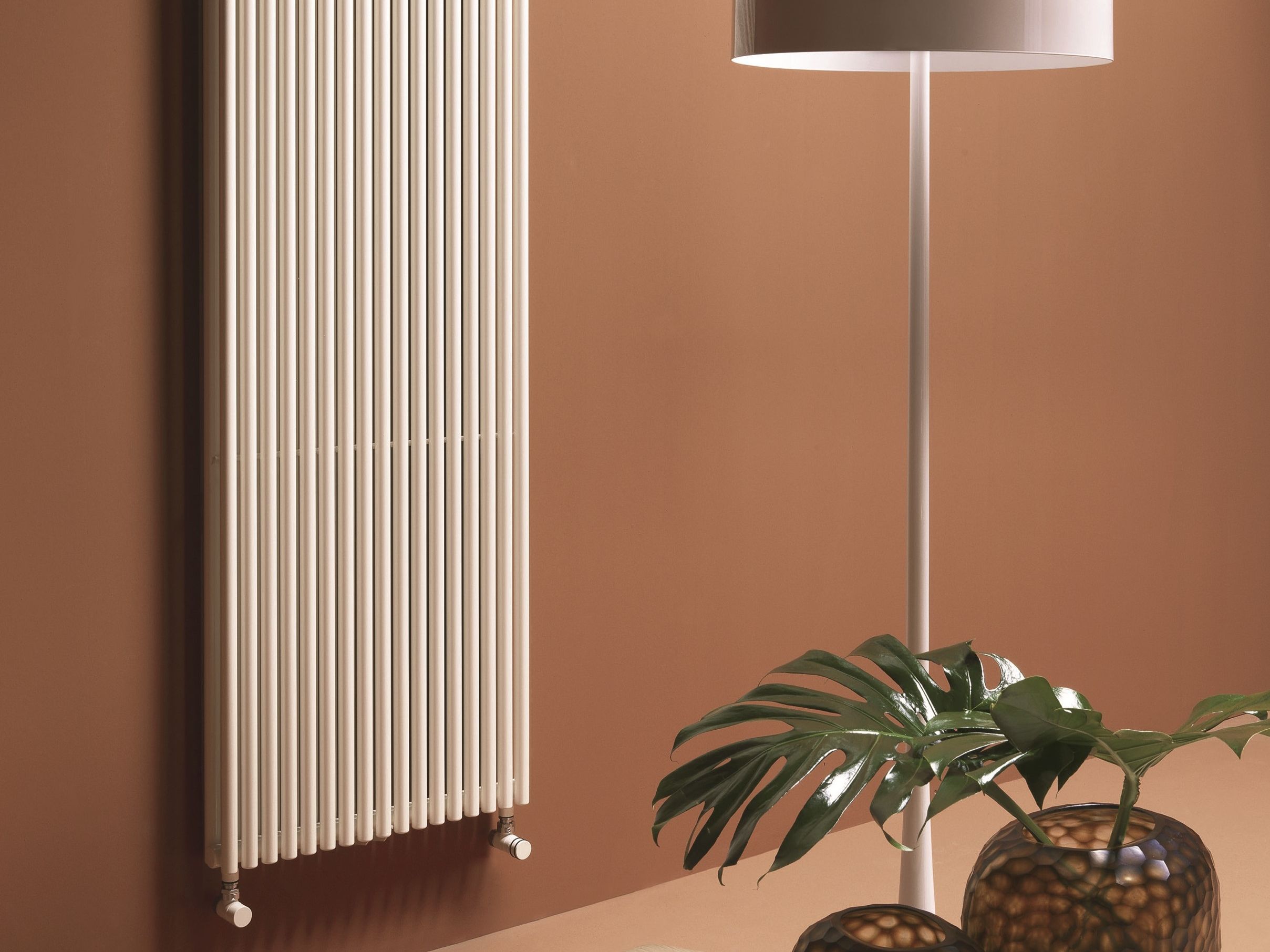 BASICS 25D Termoarredo ad acqua calda in acciaio a doppia colonna By ...