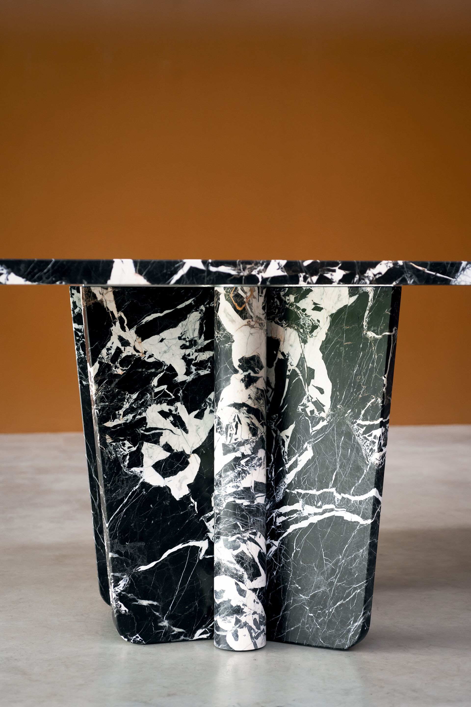 KATE Table By BAXTER