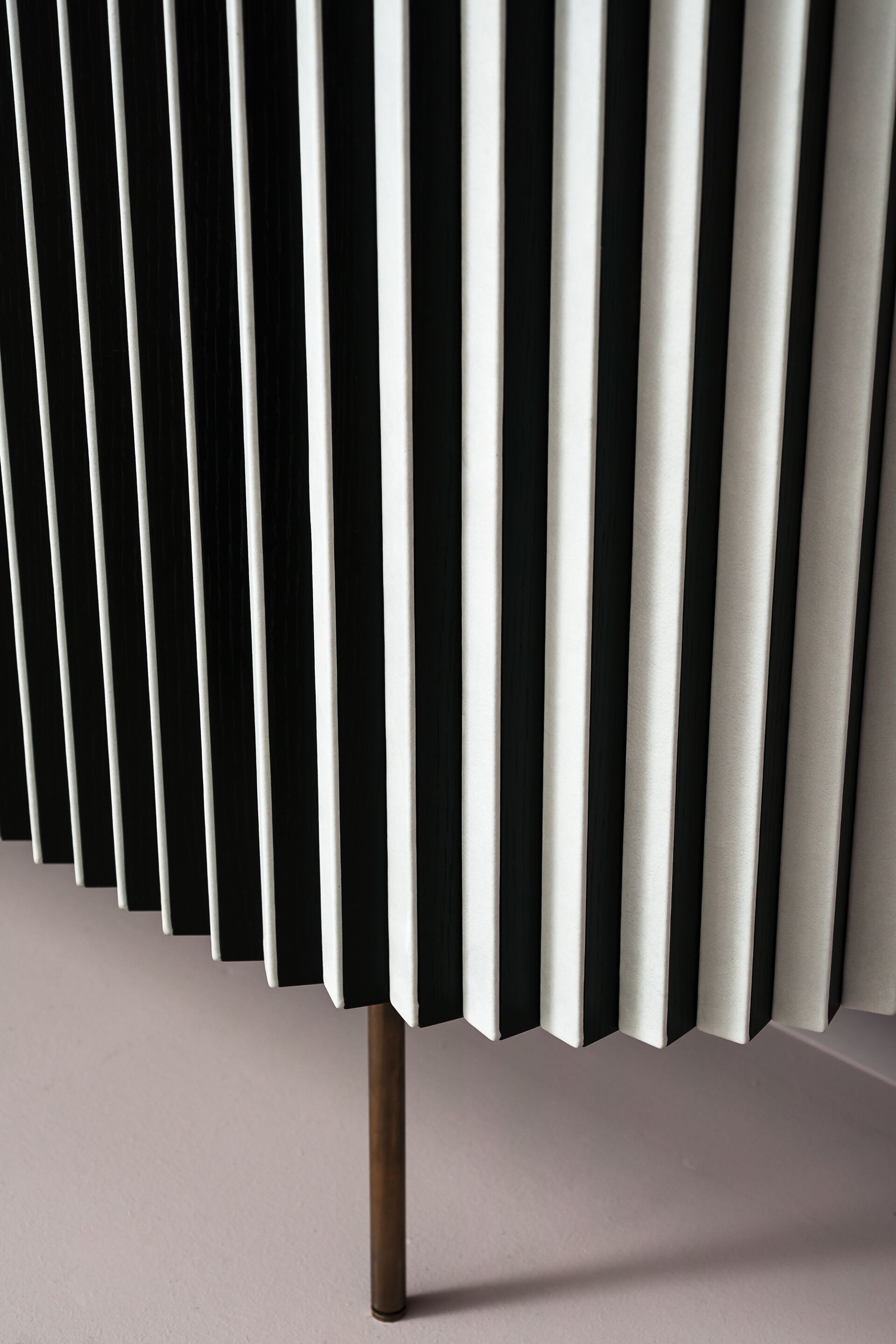 PLISSÉ MDF sideboard with doors By Baxter | design Draga & Aurel