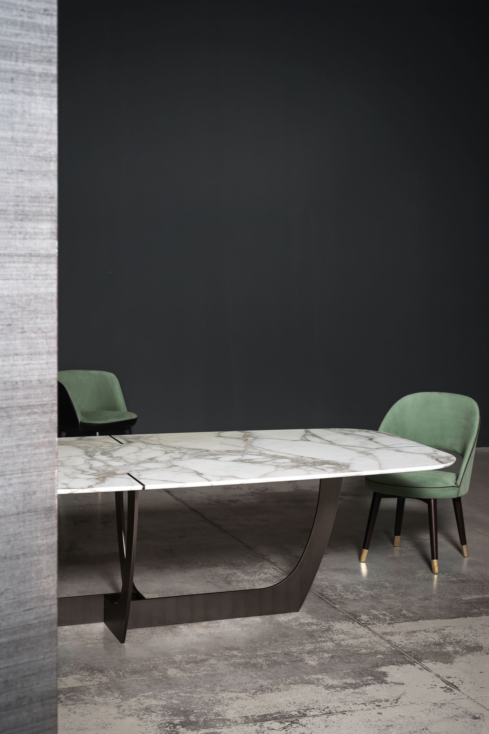 ROMEO Tavolo By BAXTER | design Roberto Lazzeroni