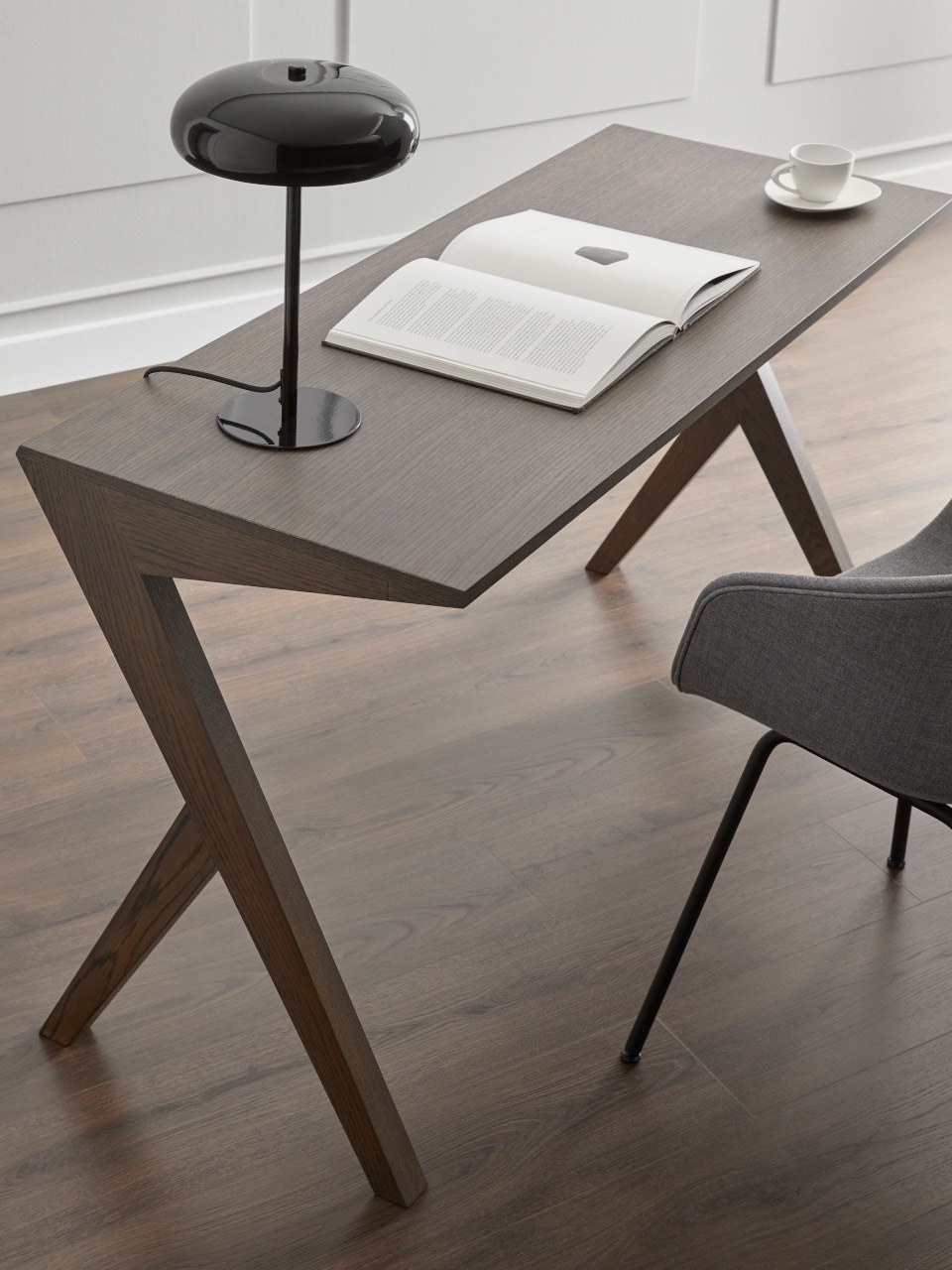 BECO Solid wood writing desk By Kendo Mobiliario | design Luis Alberto ...