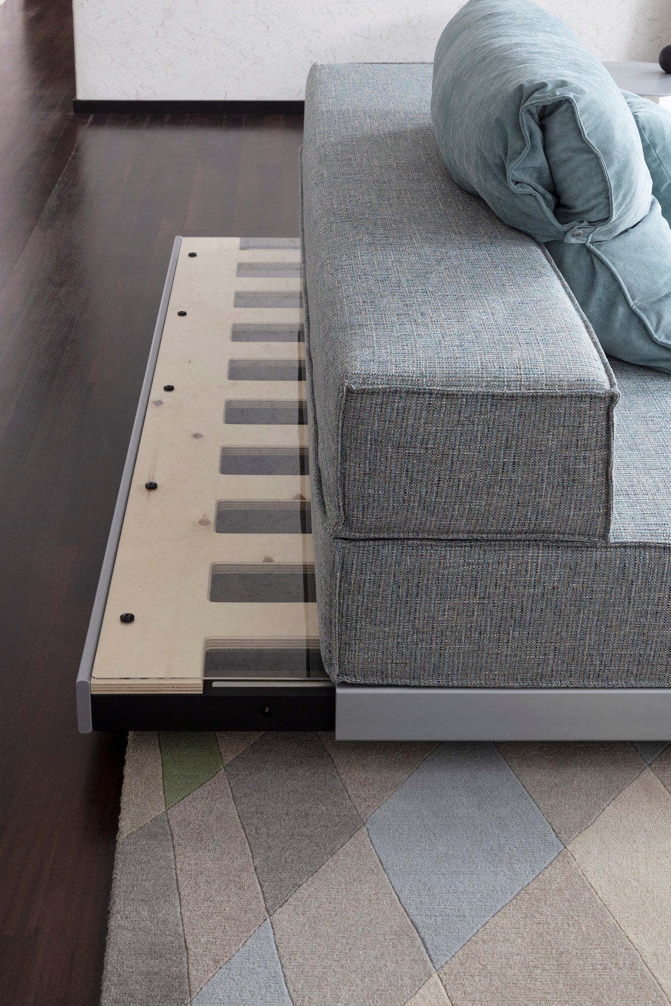 BED & BREAKFAST Sofa bed By Saba Italia | design Giuseppe Viganò