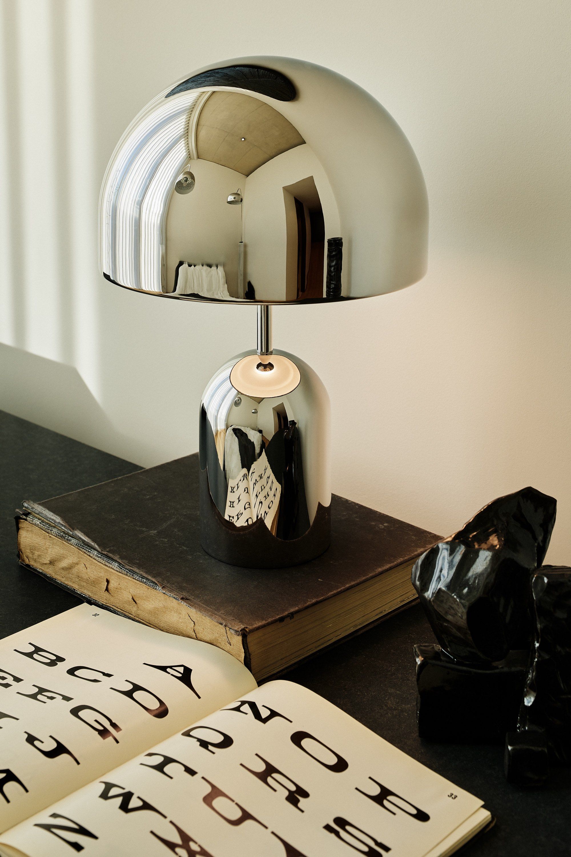 BELL TABLE LED Table lamp By Tom Dixon | design Tom Dixon designer