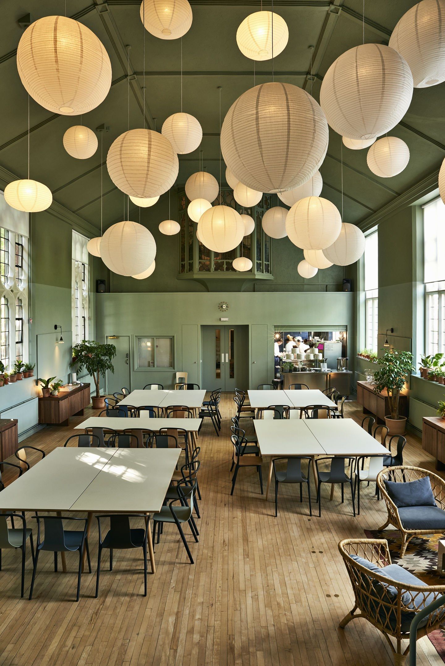 BELLEVILLE CHAIR Stackable wooden chair with armrests By Vitra | design ...