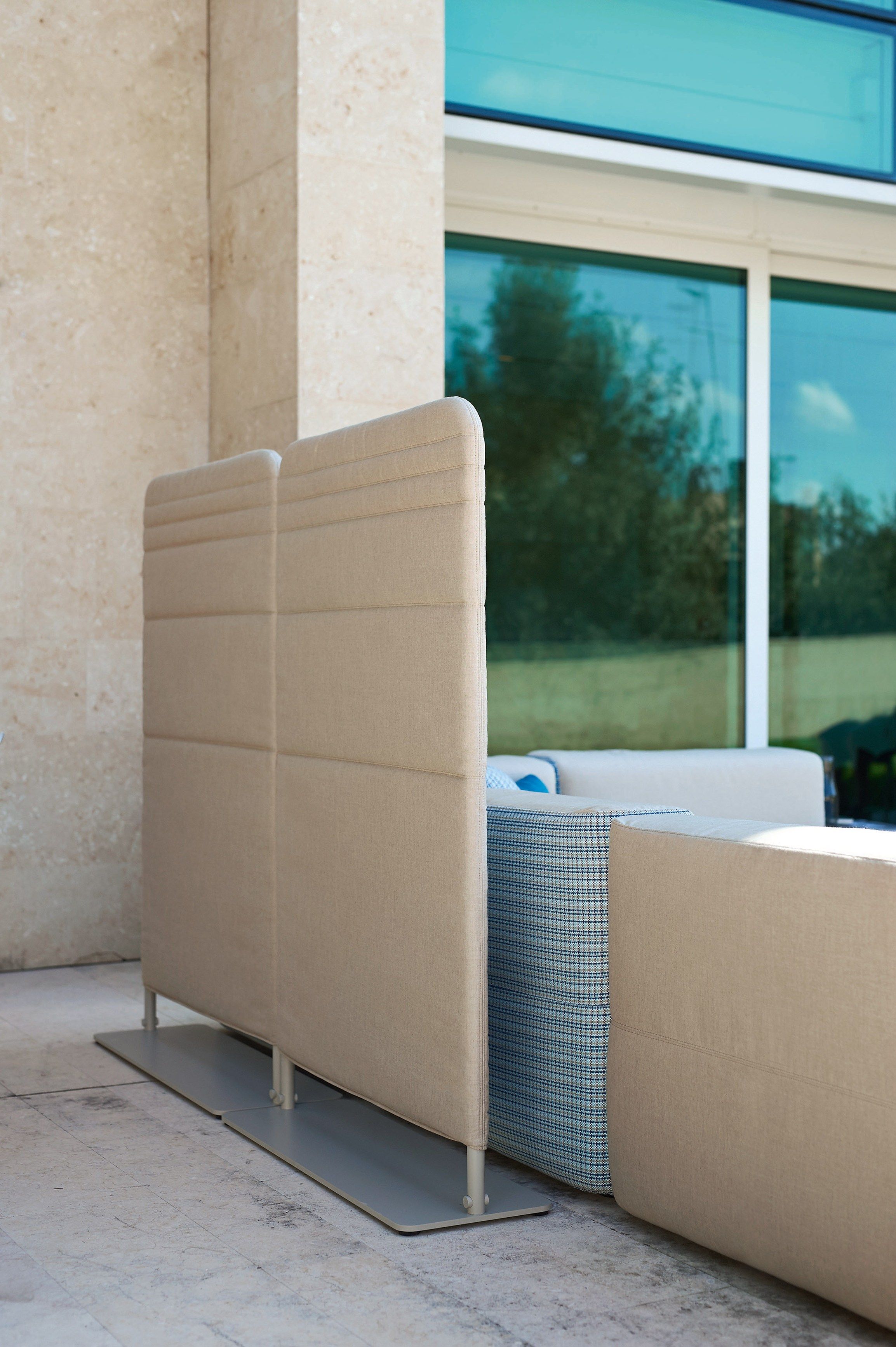 BELT | Sectional sofa By Varaschin design Daniele Lo Scalzo Moscheri